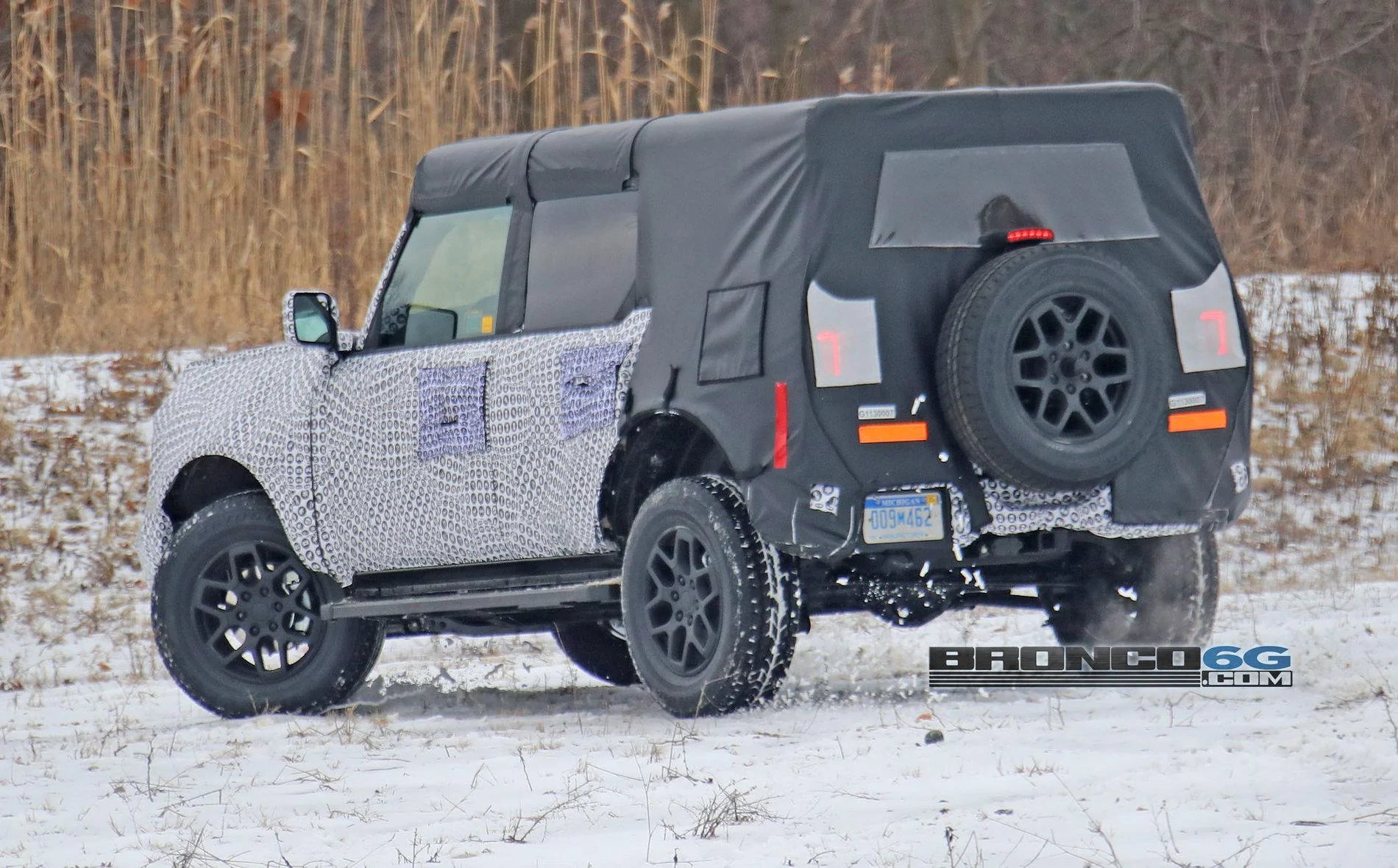 First (Actual) 2021 Bronco U725 Prototype SPIED!! | Bronco6G - 2021 ...