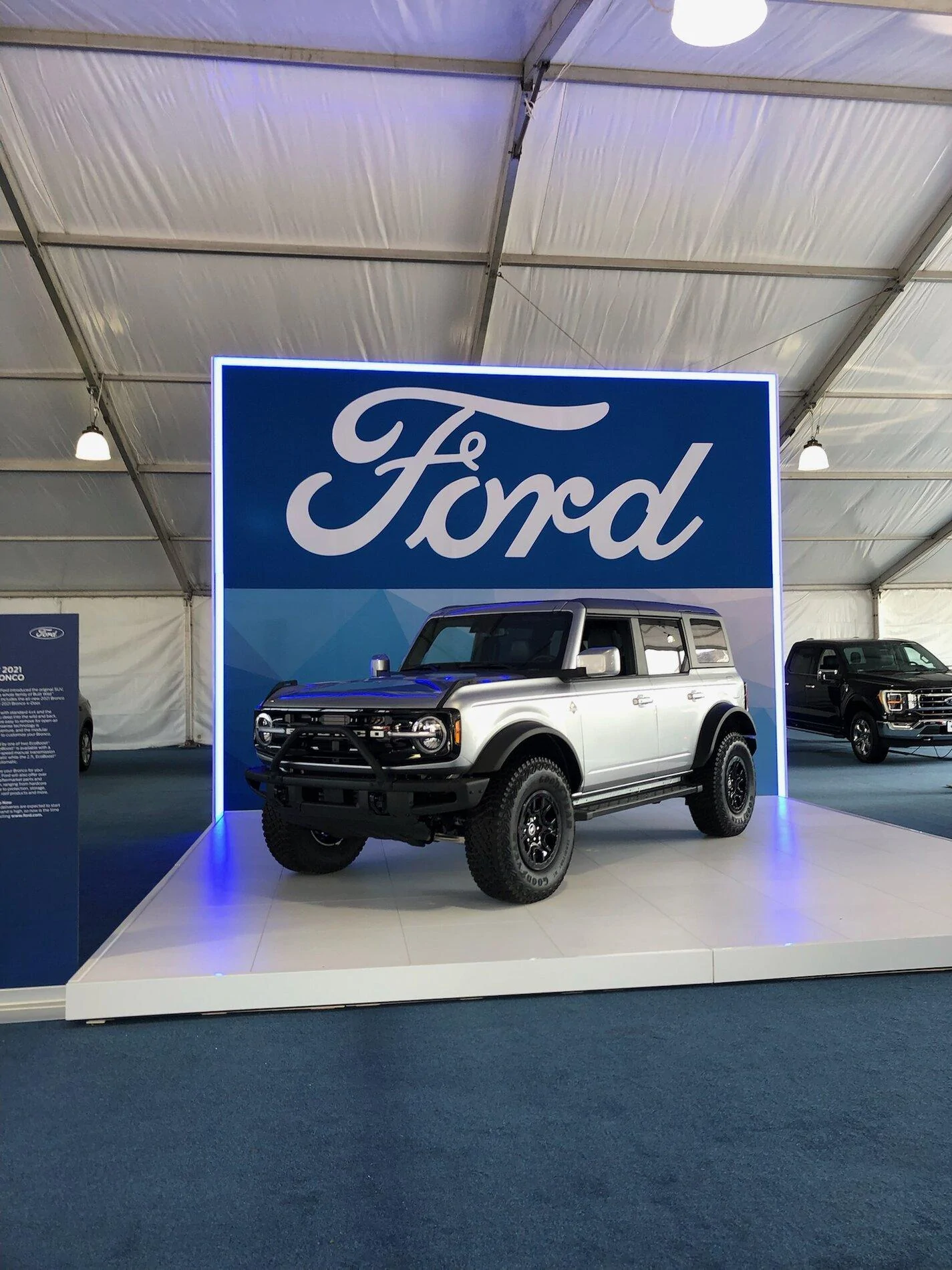 Broncos on display at the Twin Cities Auto Show! | Bronco6G - 2021 ...