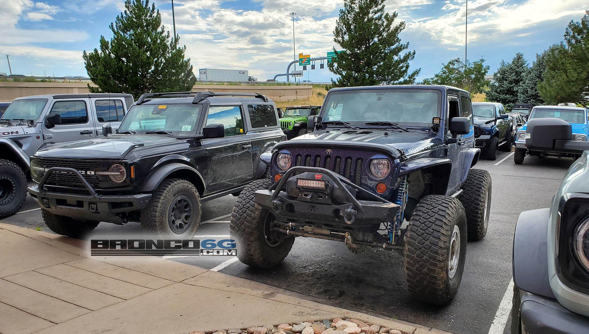Spotted: Sasquatch Broncos vs Modified Jeep Wrangler Rubicon and ...
