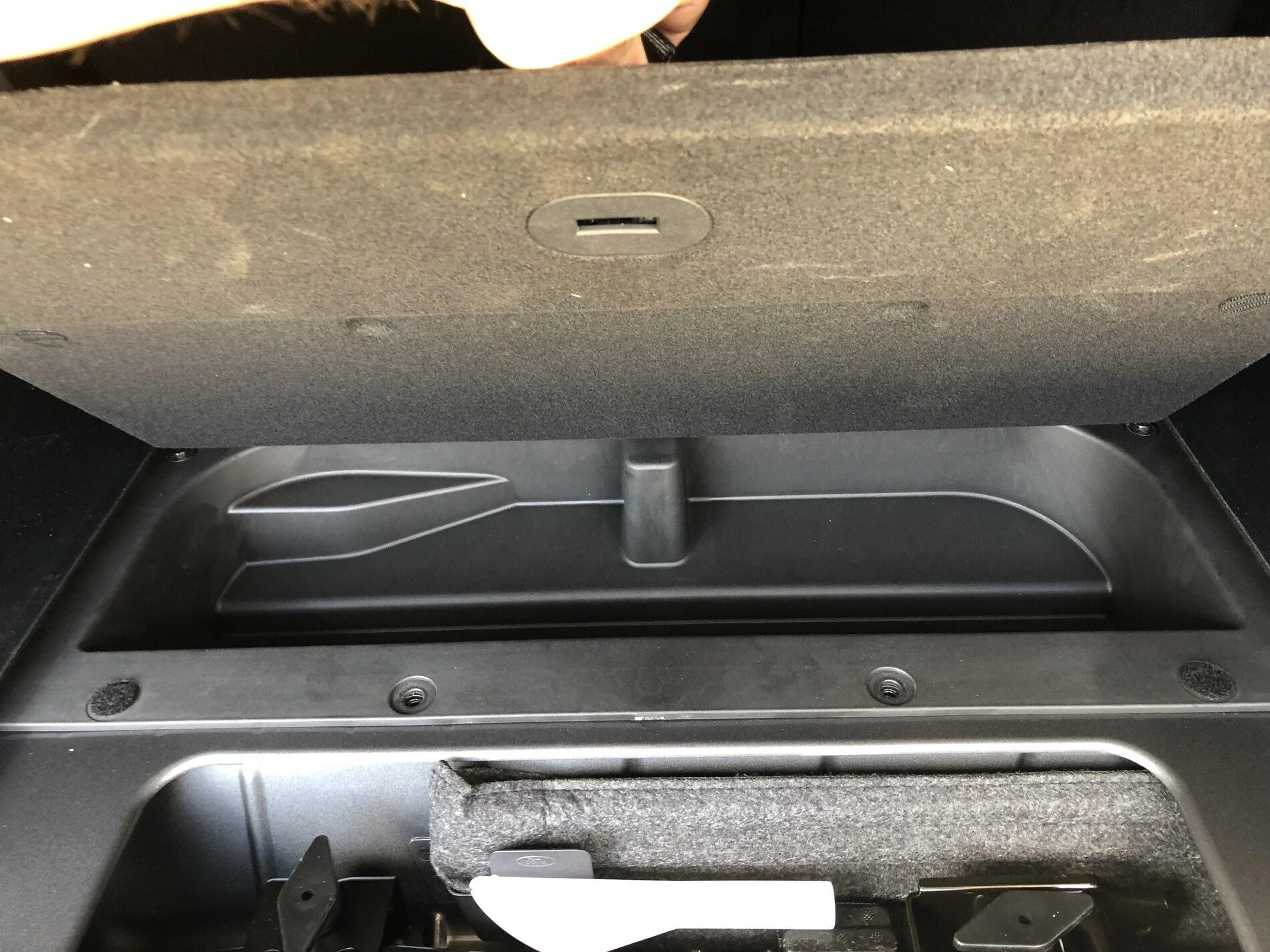Cargo Safe (Locking Storage) by Console Vault - installation and review ...