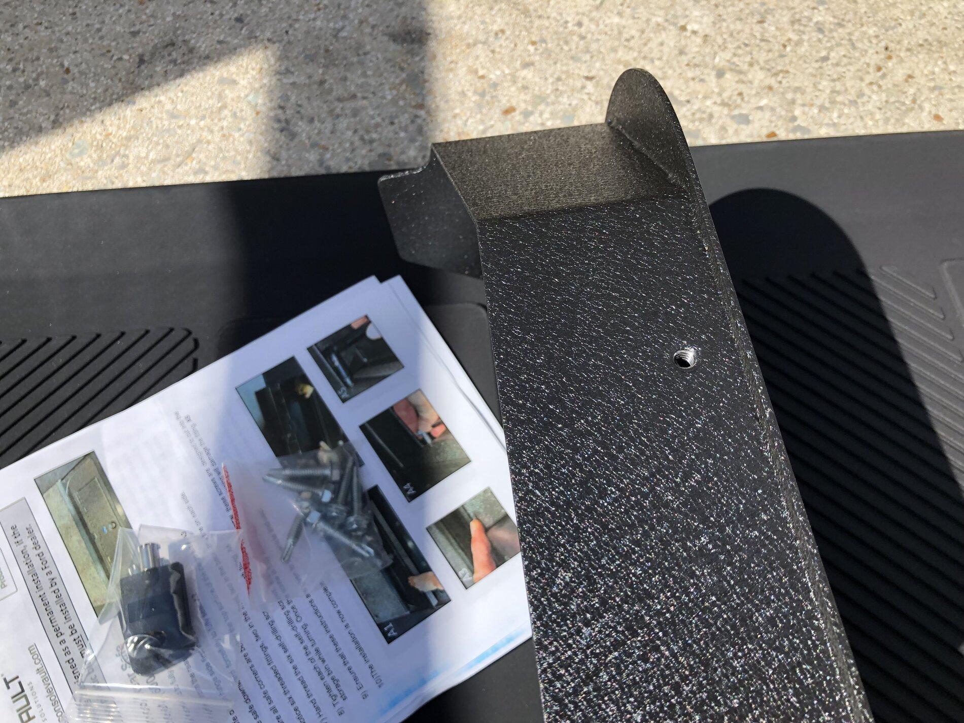 Cargo Safe (Locking Storage) by Console Vault - installation and review ...