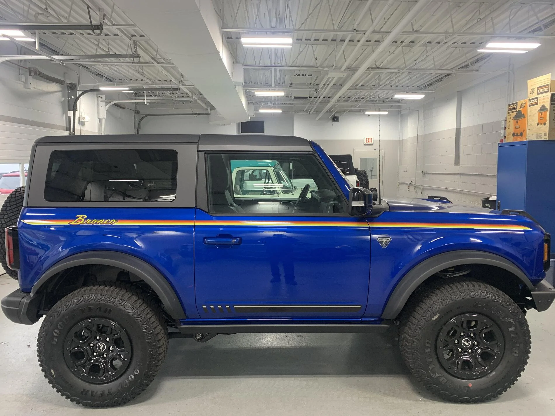 Velocity Blue accent color | Bronco6G - 2021+ Ford Bronco & Bronco ...