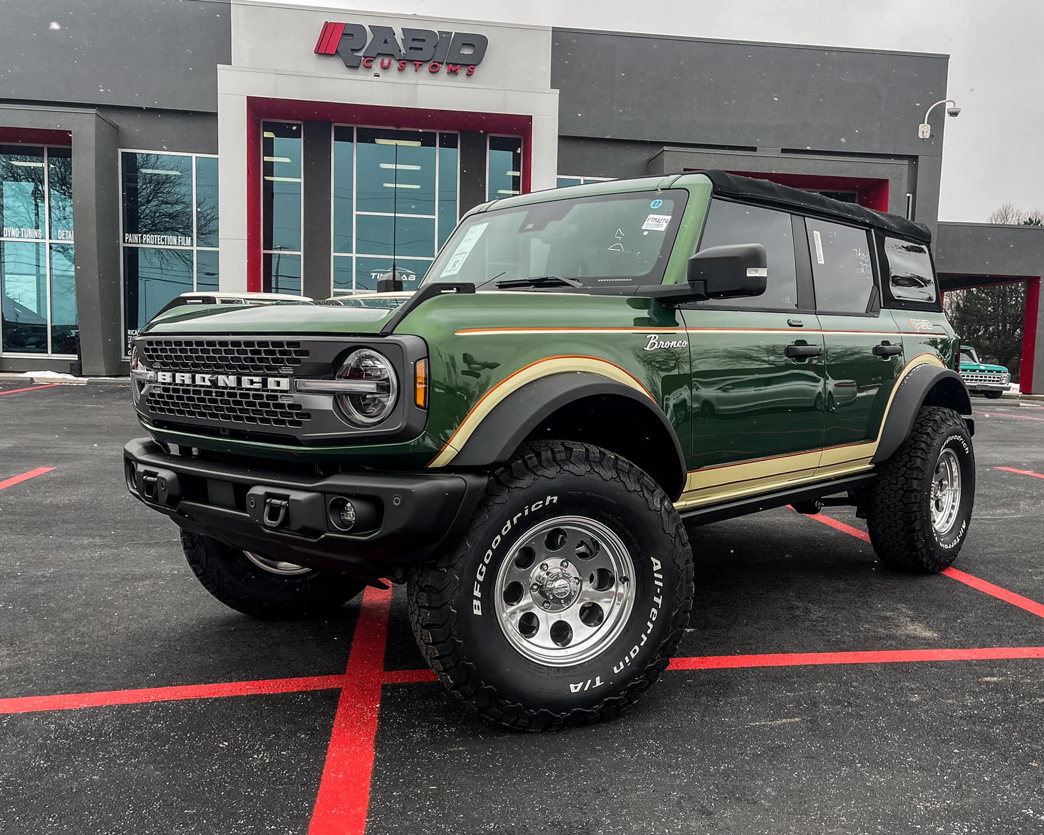 Eruption Green Retro Bronco Build! 🤩 | Bronco6G - 2021+ Ford Bronco ...