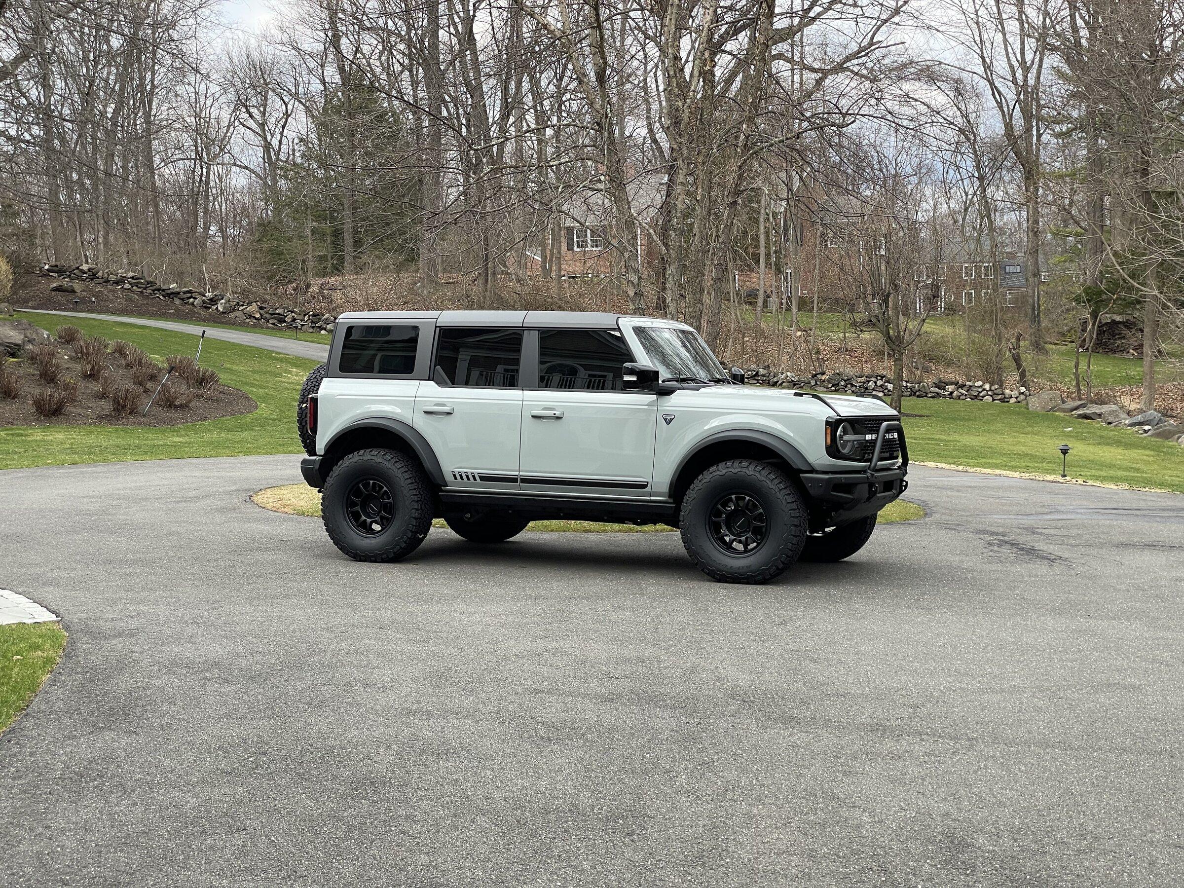 Connecticut - Method 702 with BFG K02 315/70-17 and TPMS | Bronco6G ...