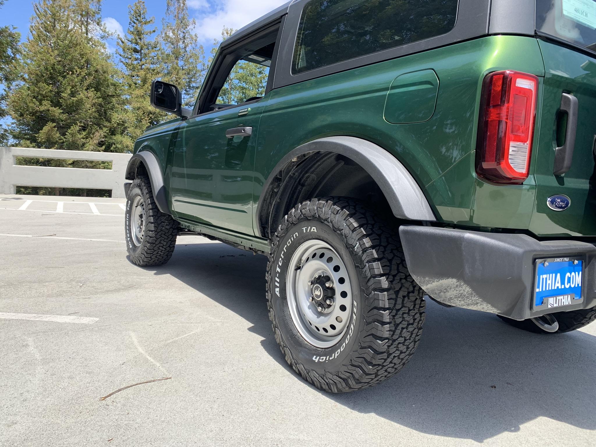 32" tires: 265/75/16 (32s) BFG KO2 on Base 2 Door | Bronco6G - 2021 ...