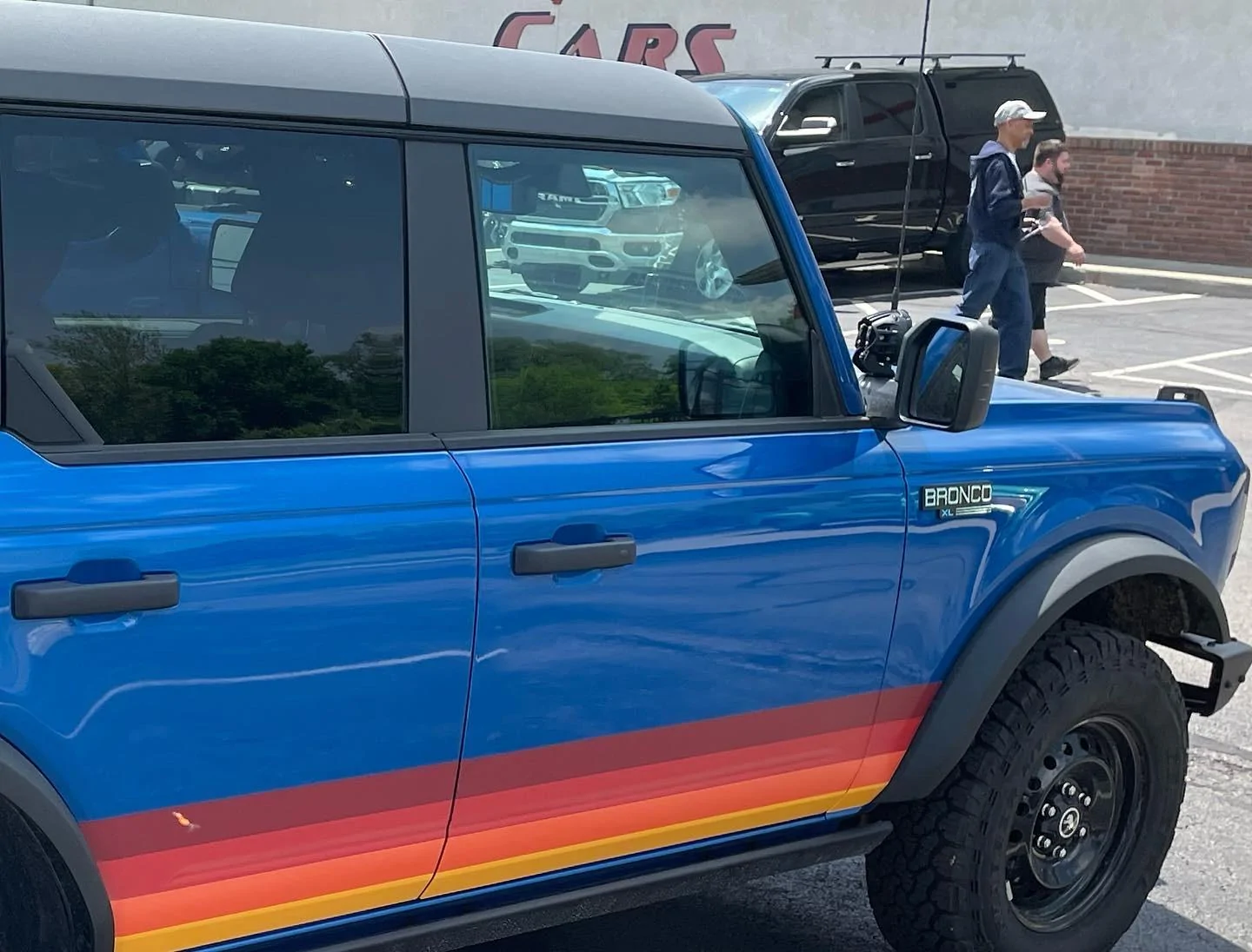 Retro Sunset Stripes on my Black Diamond | Bronco6G - 2021+ Ford Bronco ...