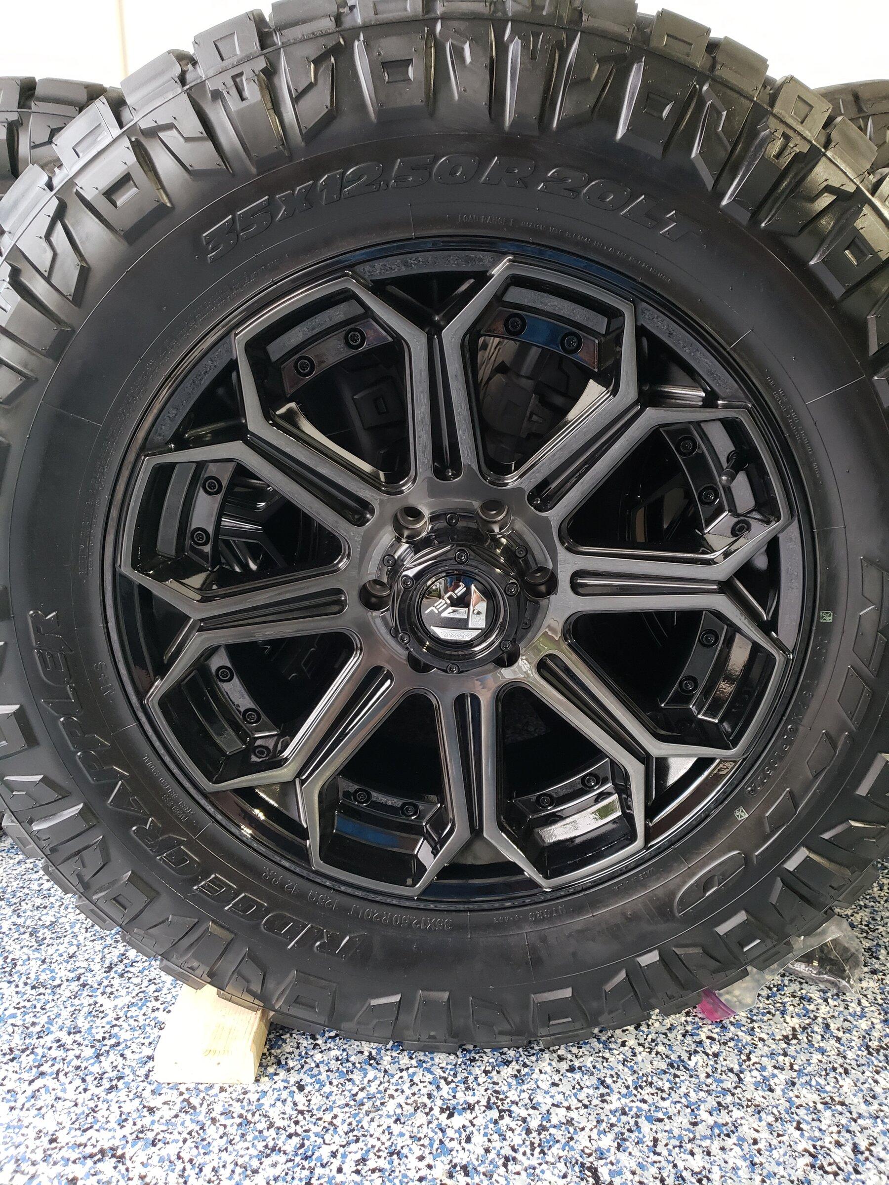 35x12 5x20 Nitto Ridge Grappler