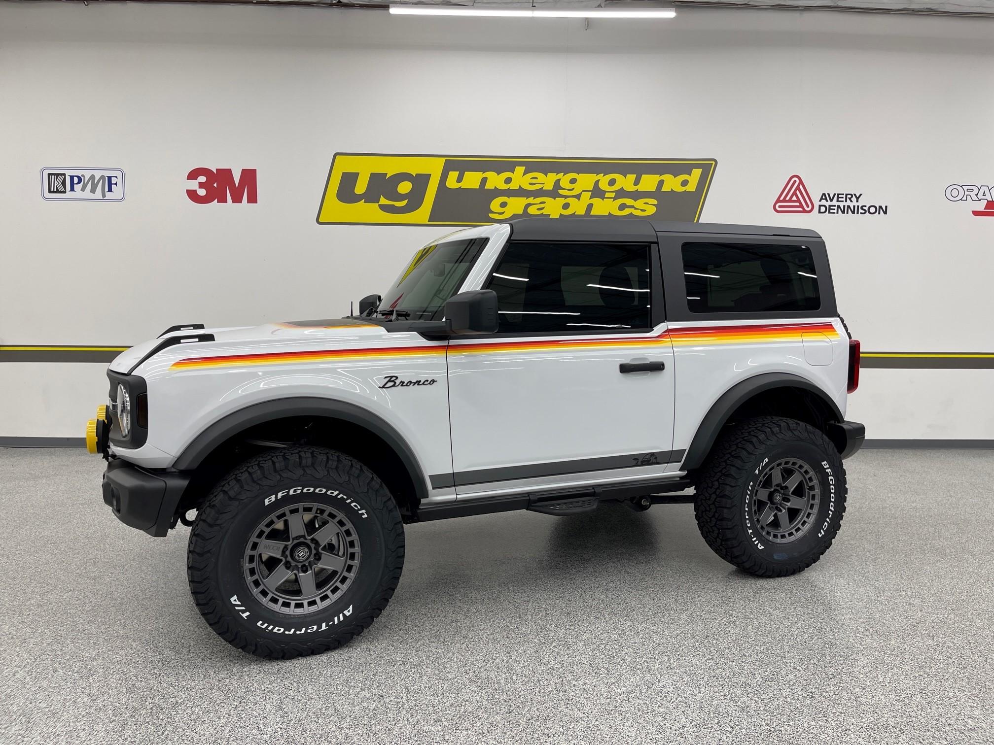 Bronco Outfitter's retro themed White BD 2-door! | Bronco6G - 2021 ...