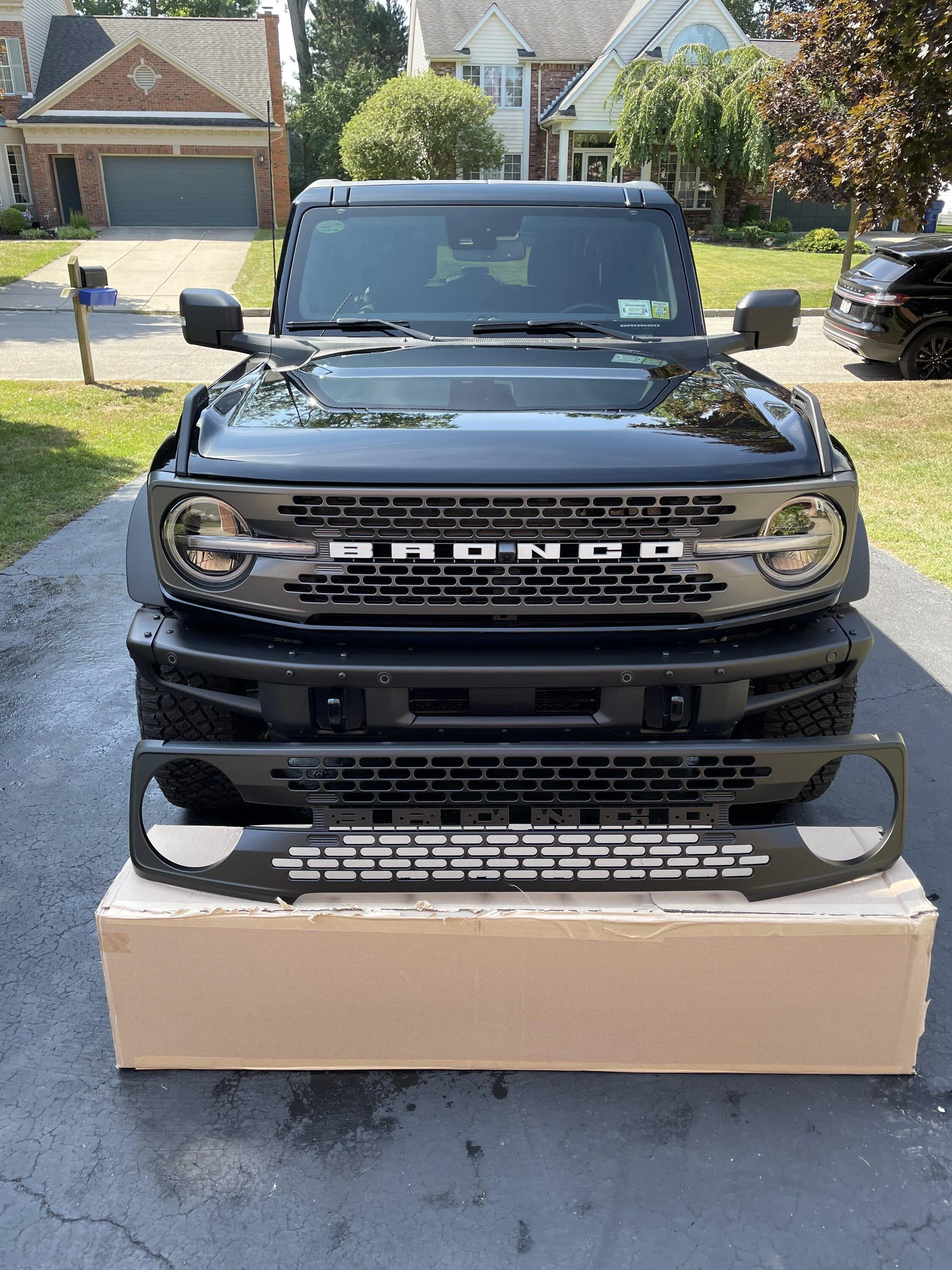 New York - NEW - OEM Ford Bronco Badlands Wildtrak Grille with Letters ...