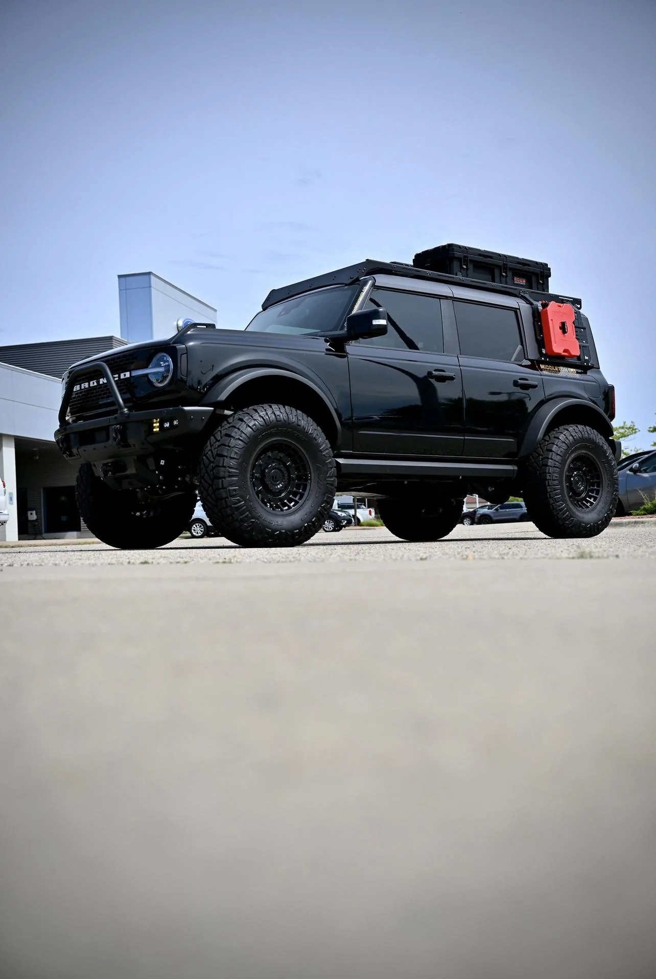 Trail Rax Modular Roof Rack With Pak Rax ** Install Video ** | Bronco6G ...