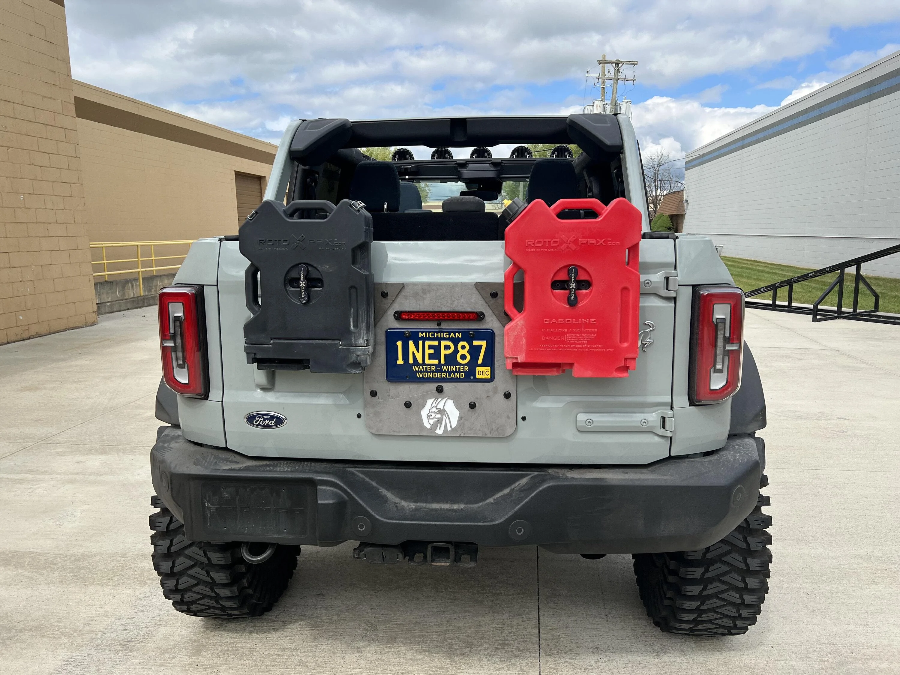 NEW Modular Spare Tire Delete / RotopaX Mount / License Plate Relocate ...