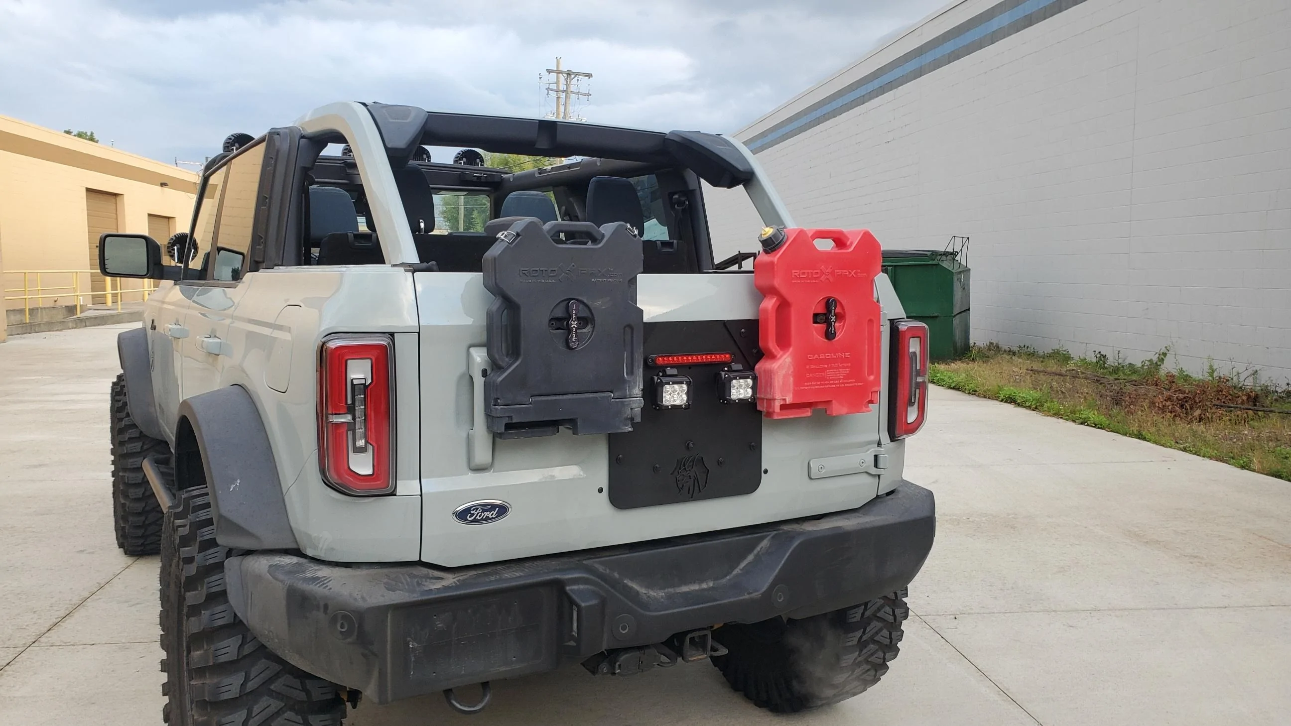 NEW Modular Spare Tire Delete / RotopaX Mount / License Plate Relocate ...