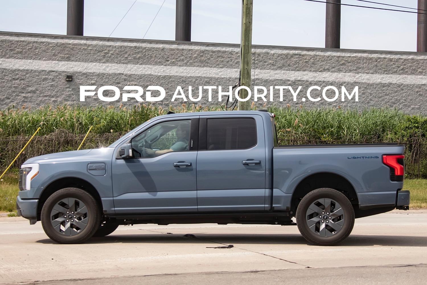 Azure Gray Metallic photos? | Page 2 | Bronco6G - 2021+ Ford Bronco ...