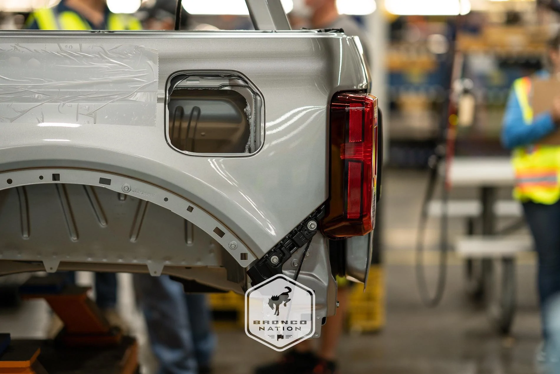 Photos of pre-production Broncos on the assembly line. | Bronco6G ...