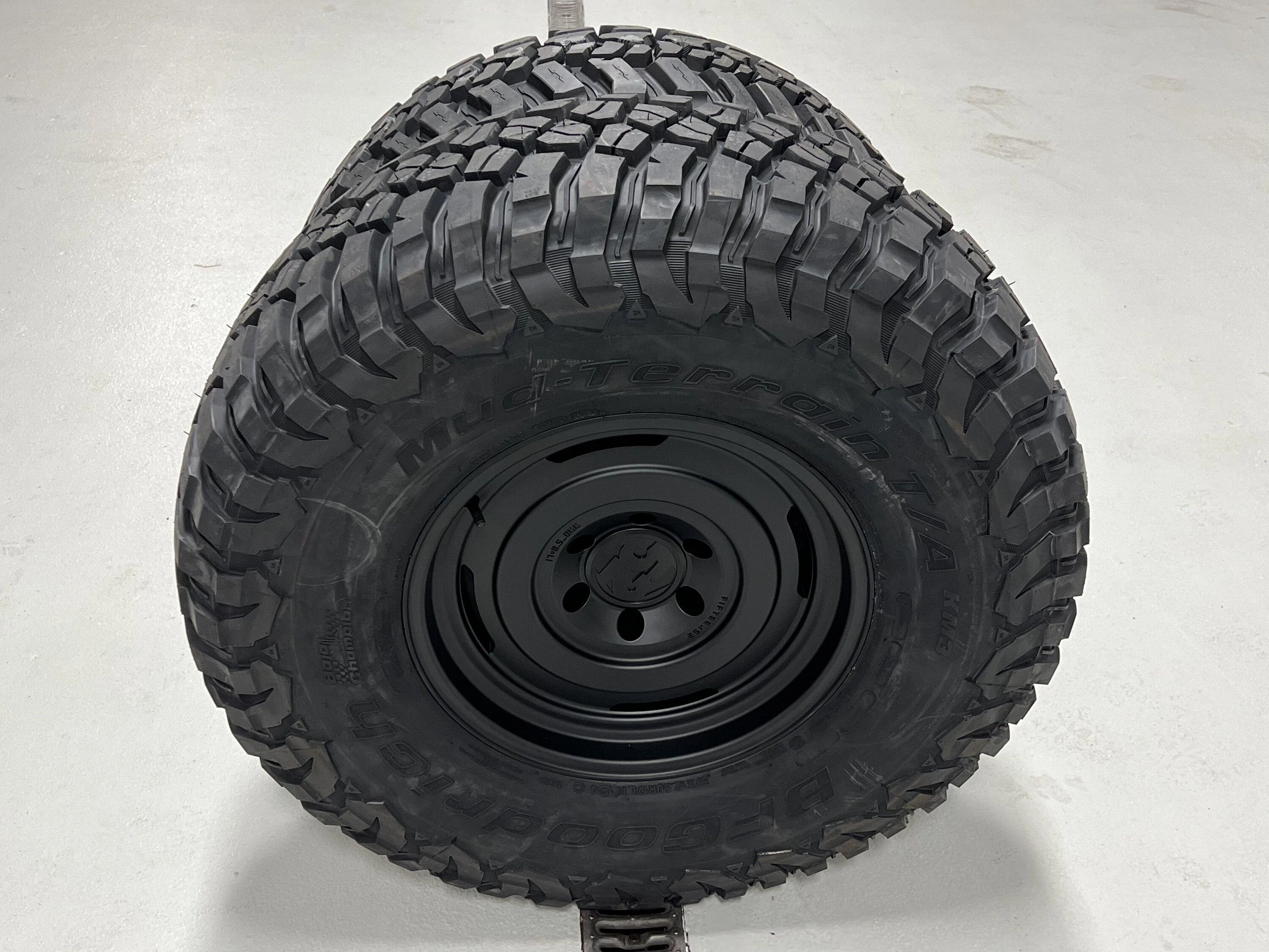 37” BFG KM3 -or- 35” Mickey Thompson Baja Boss? | Bronco6G - 2021+ Ford ...