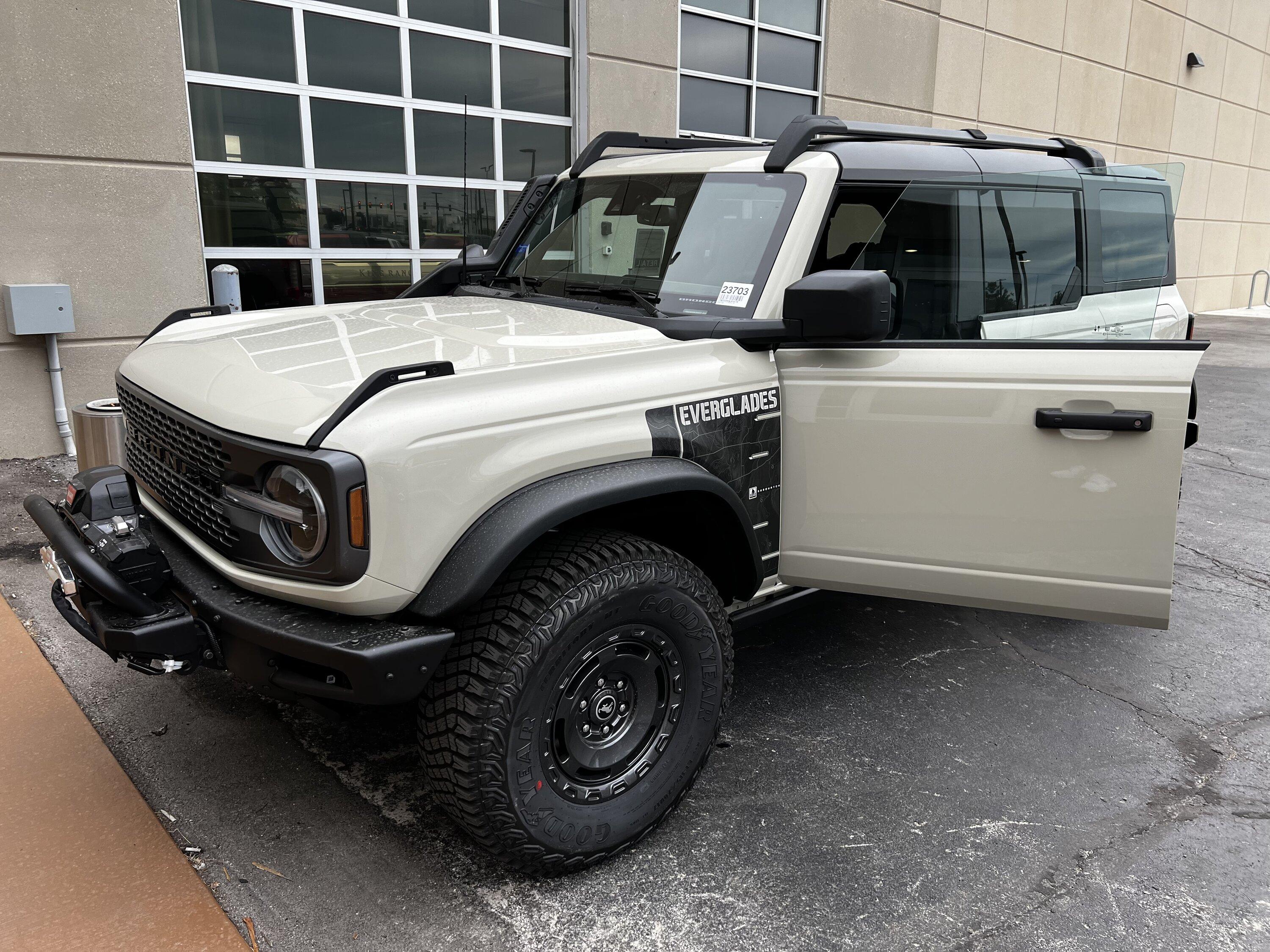 Finally got her. Desert Tan Everglades Bronco | Bronco6G - 2021+ Ford ...