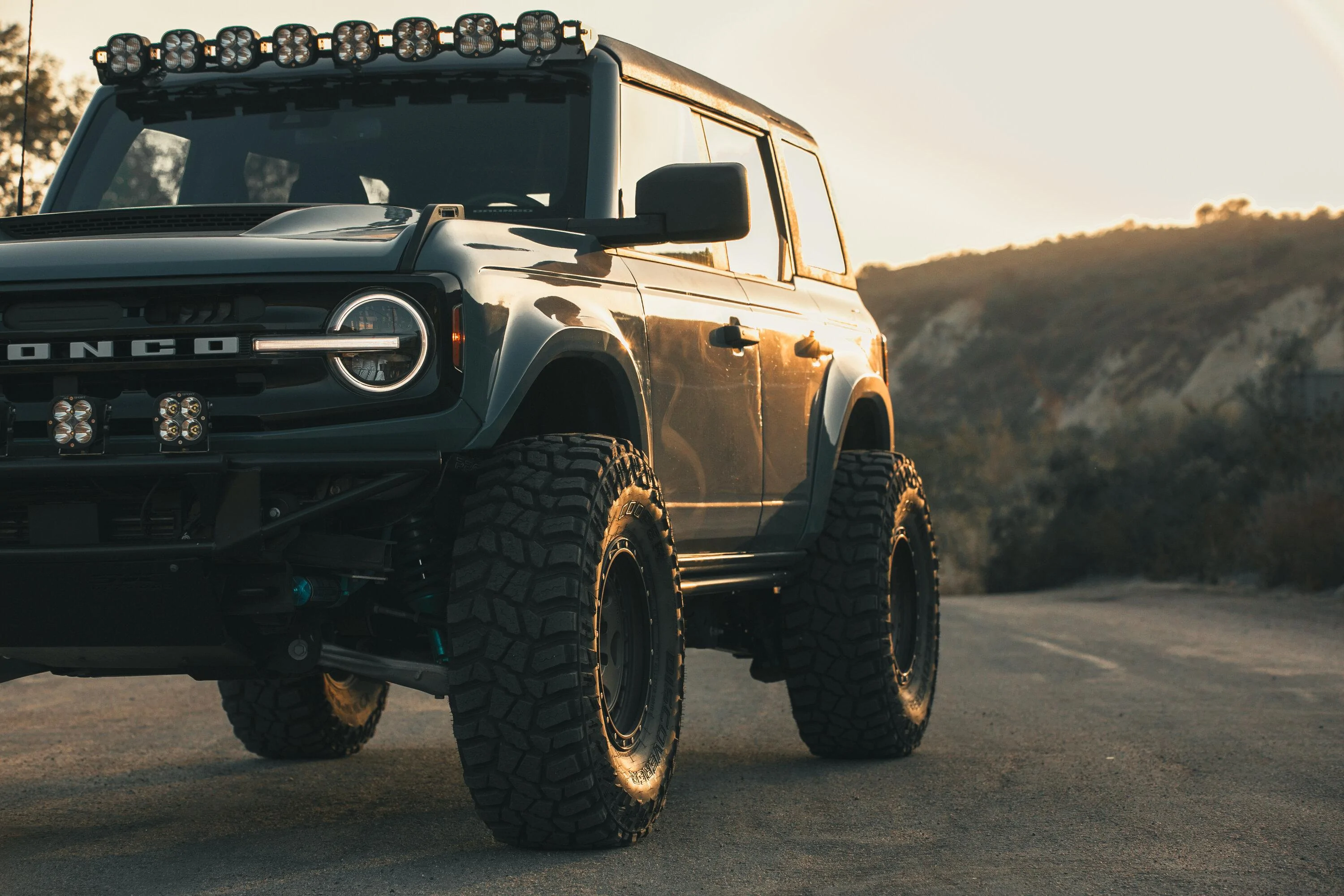 ADV Prototype Hardtop - Professional Pictures + TrailRax Roof Rack ...