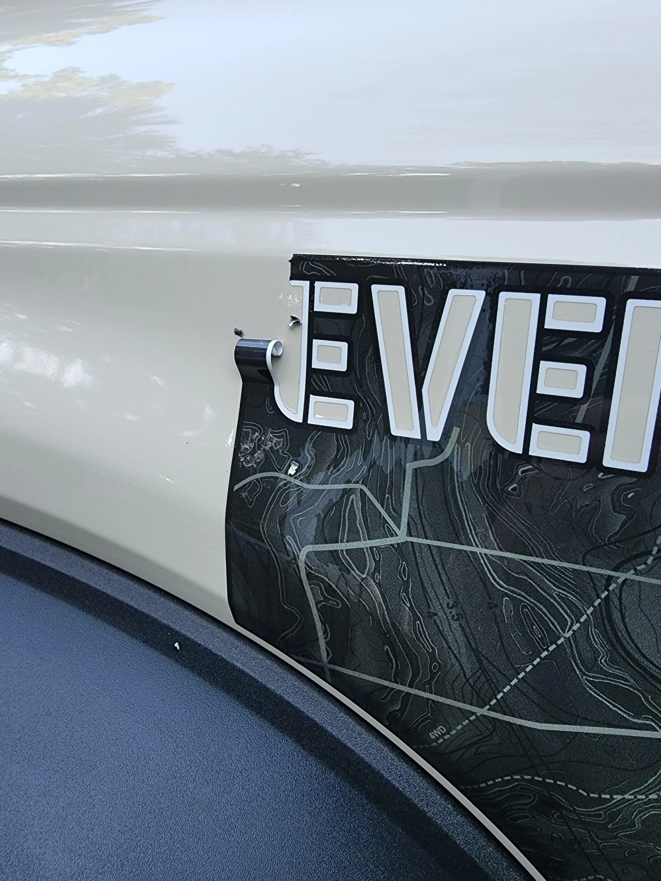 Removed decal sticker from my Desert Sand Everglades Bronco. Pictures ...