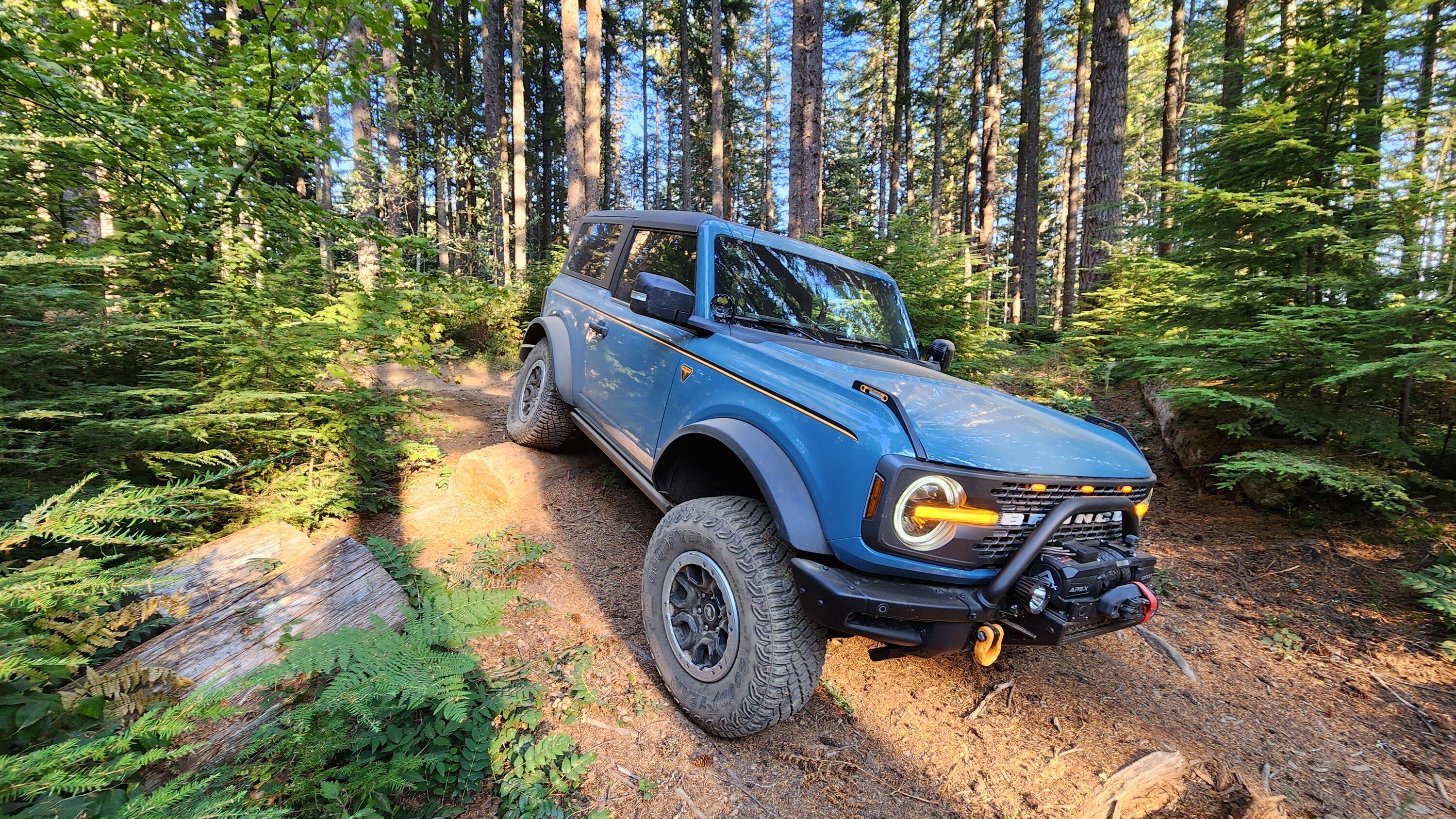 Squatch Flex 💪👀 on completely factory Sasquatch SAS suspension ...