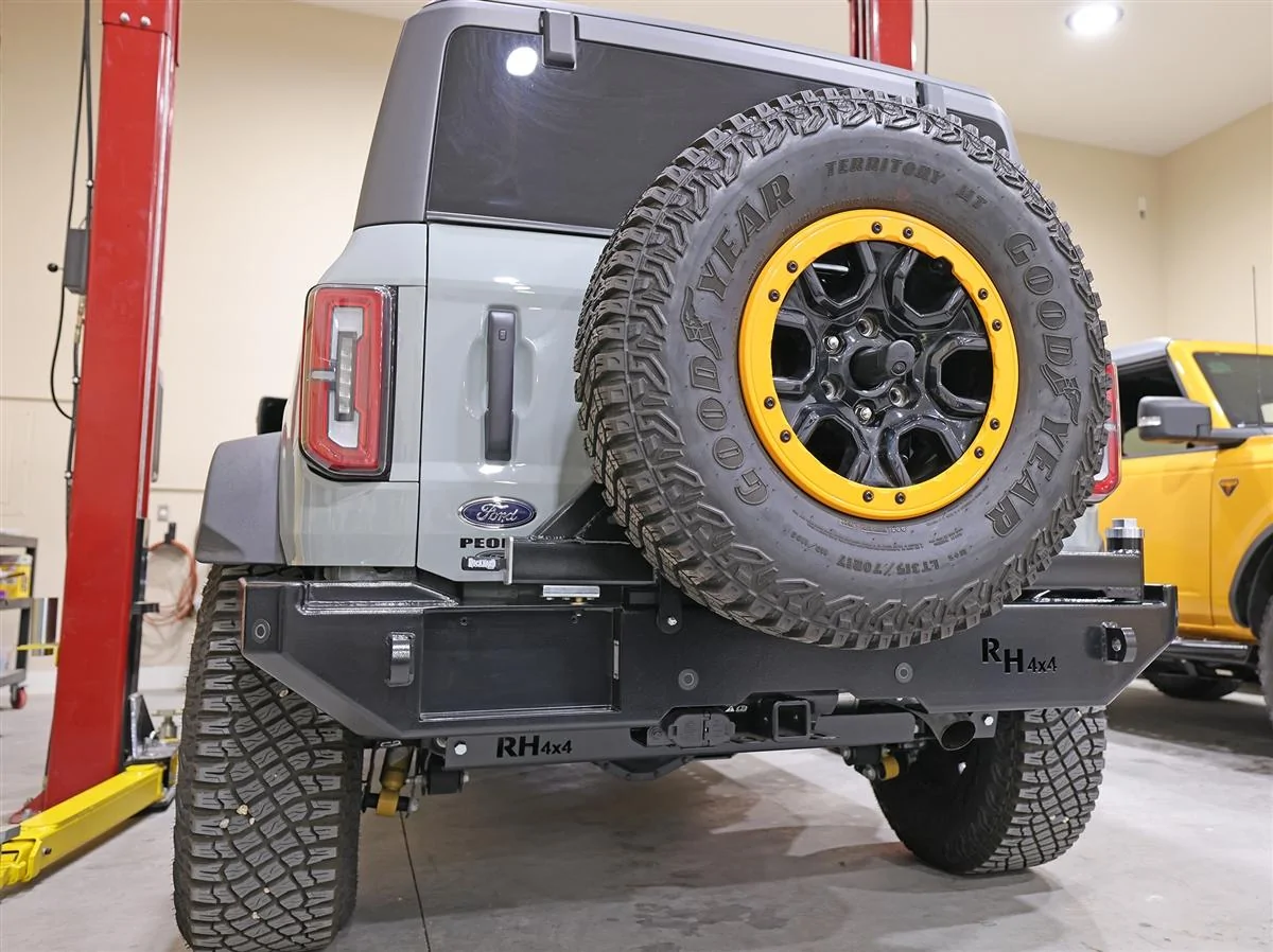 RH4x4: Rear Bumper with Tire Carrier | Bronco6G - 2021+ Ford Bronco ...