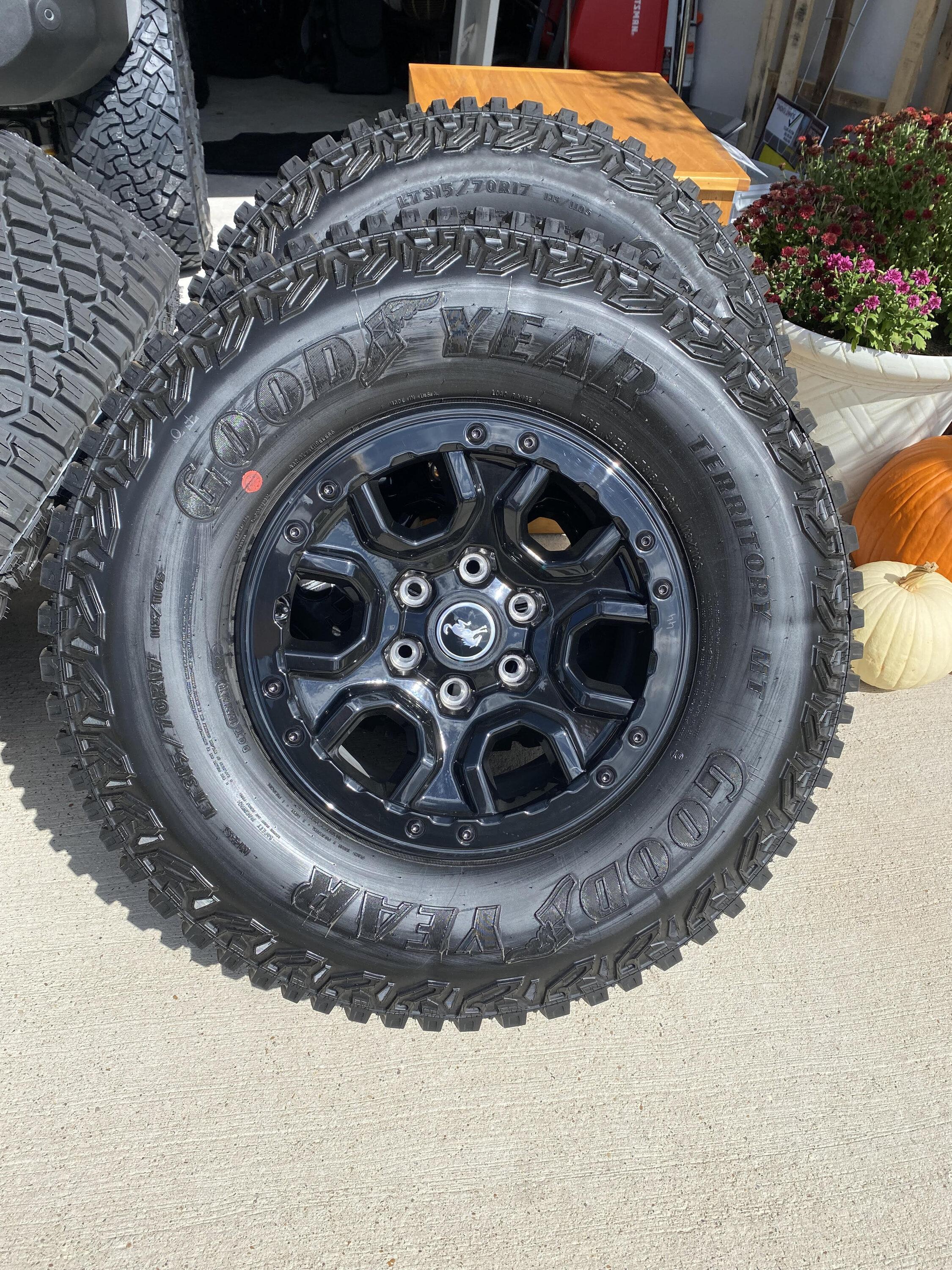 Texas - Full Set (5) Wildtrak SAS Stock Wheels and Tires $2,000 ...