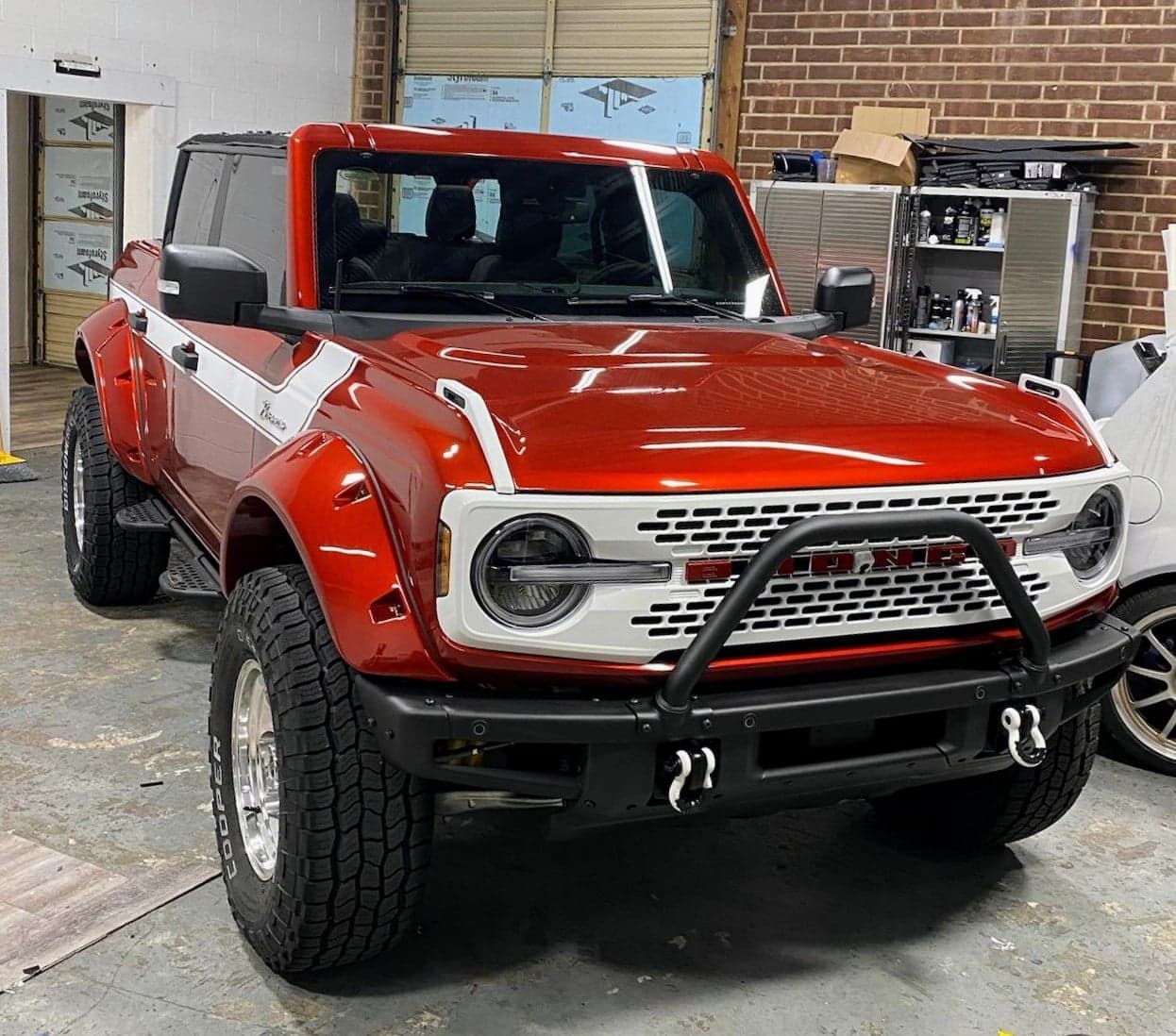 Gypsy's Retro Inspired HPR "Hoopty" Bronco Badlands Build | Bronco6G ...