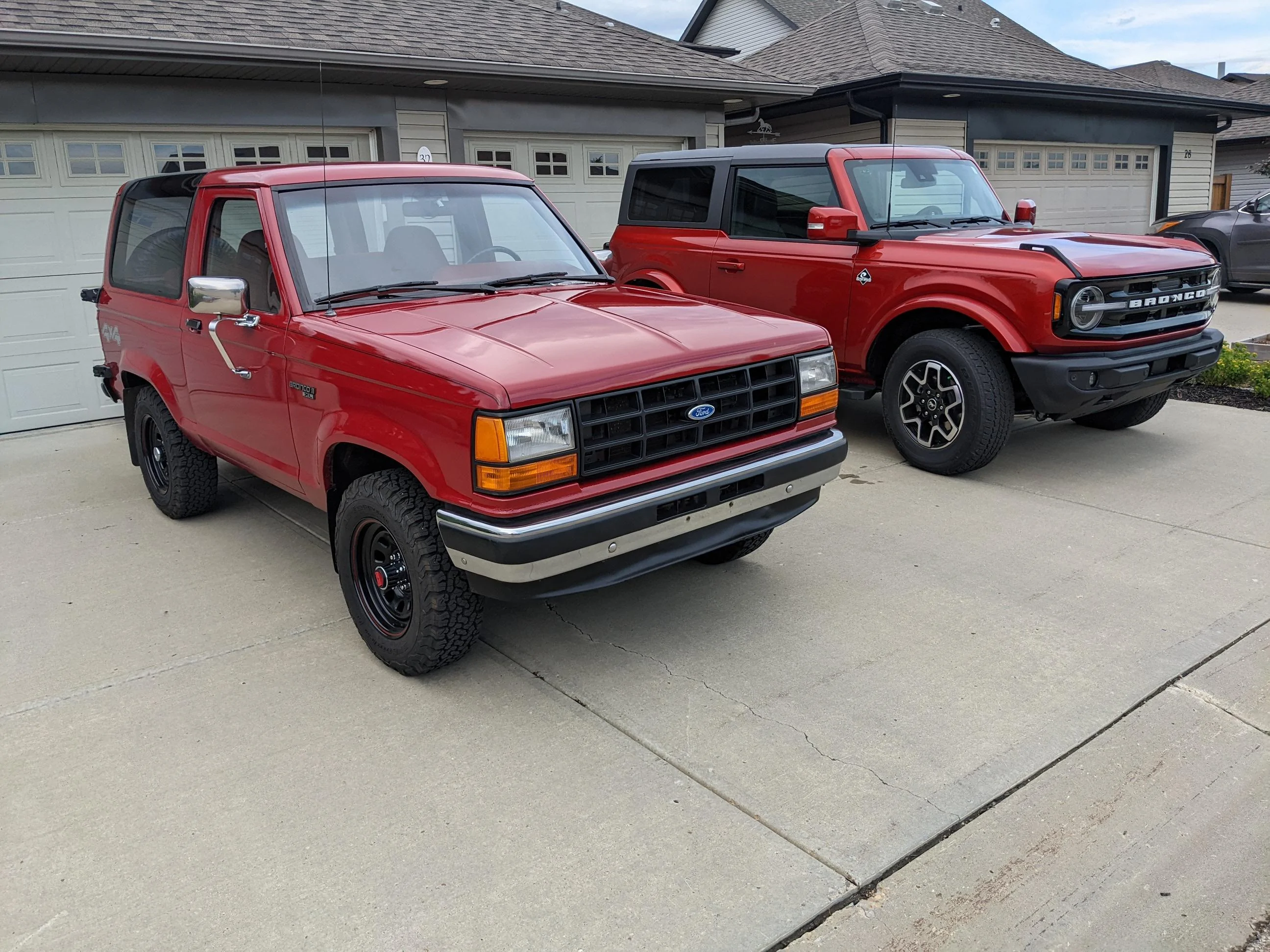 Bronco 6th gen vs Bronco II | Bronco6G - 2021+ Ford Bronco & Bronco ...