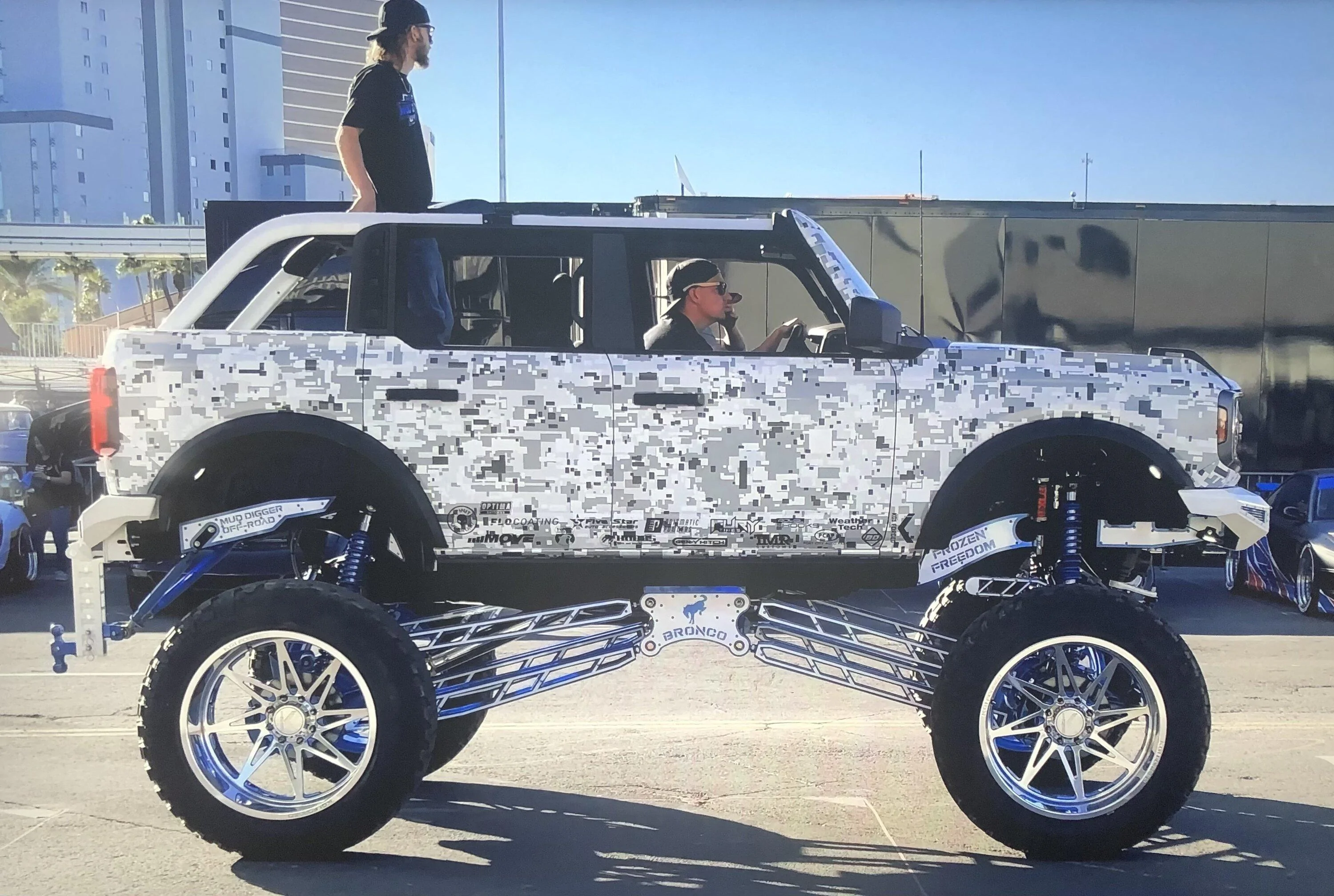 SEMA 2022 Outdoor Display Bronco Preview | Bronco6G - 2021+ Ford Bronco ...