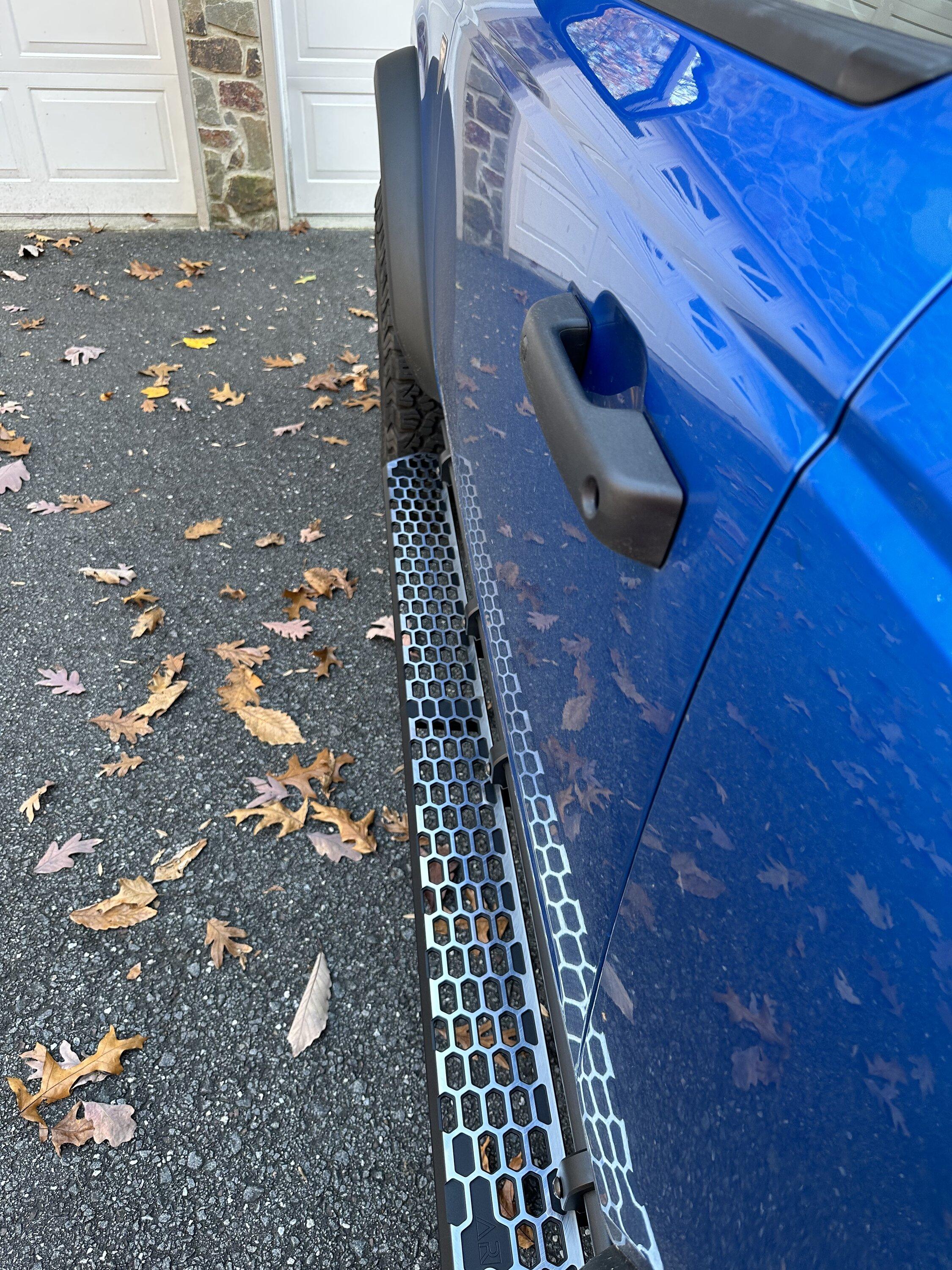 AR | MAGNUM STIRRUP® Full Length Billet Aluminum Side Step for OEM Rock ...