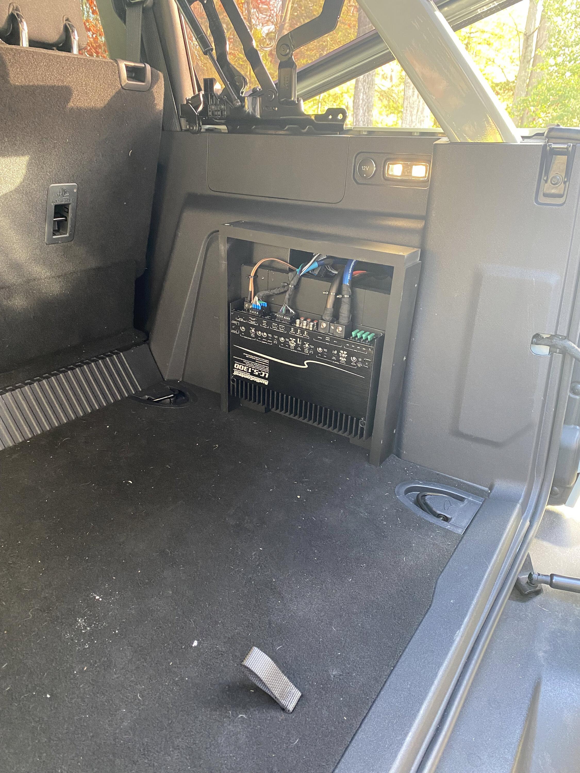 My Amp install in cargo area w/ custom DIY amp mount | Bronco6G - 2021 ...