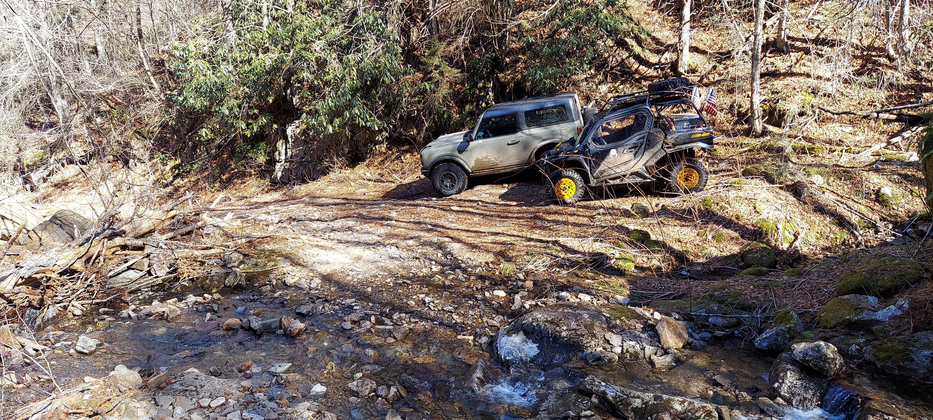 Photo contest: most trail pin stripes on your Bronco | Bronco6G - 2021 ...