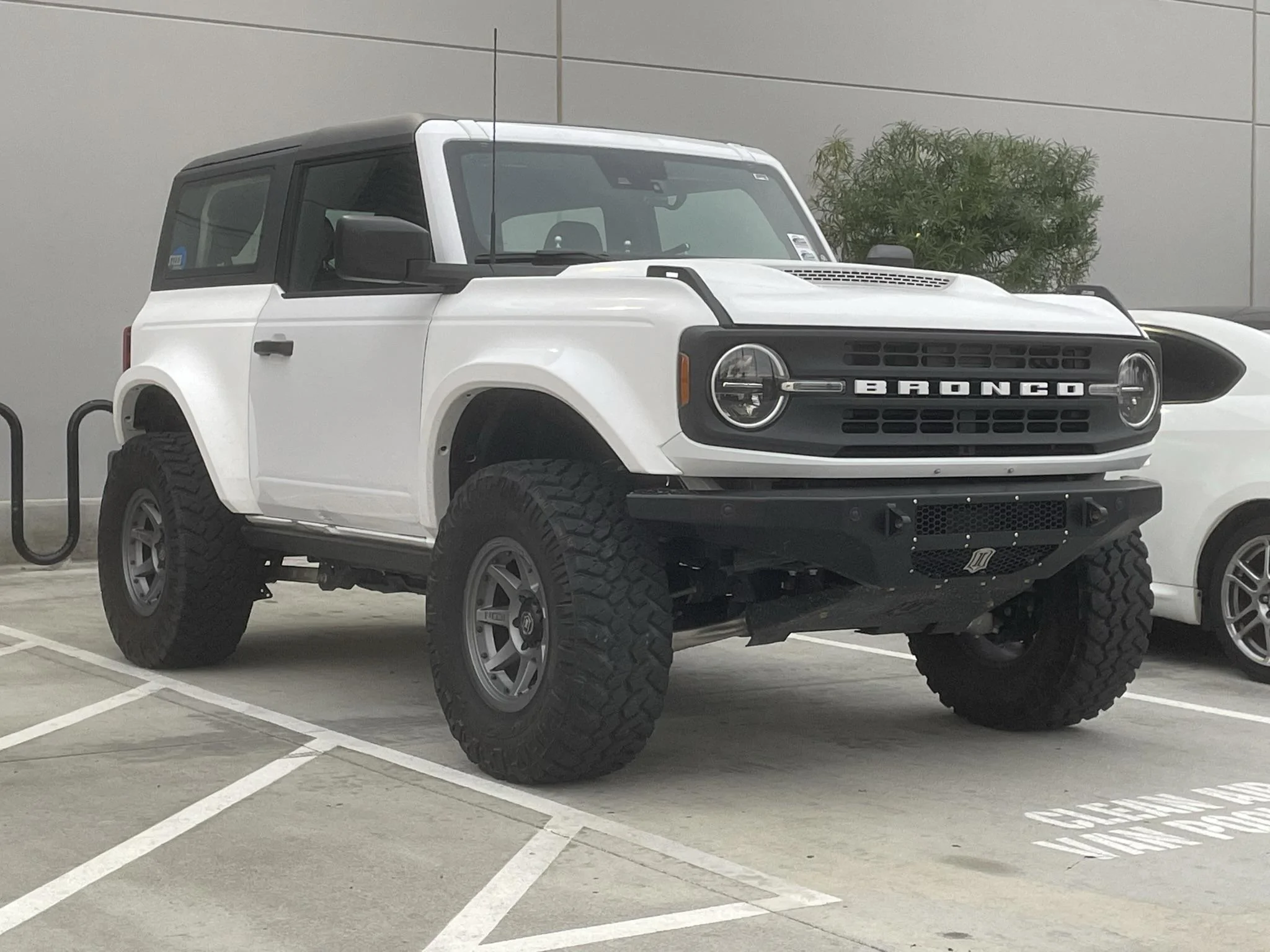 Just got the 2-Door ADV 5" fenders installed | Bronco6G - 2021+ Ford ...