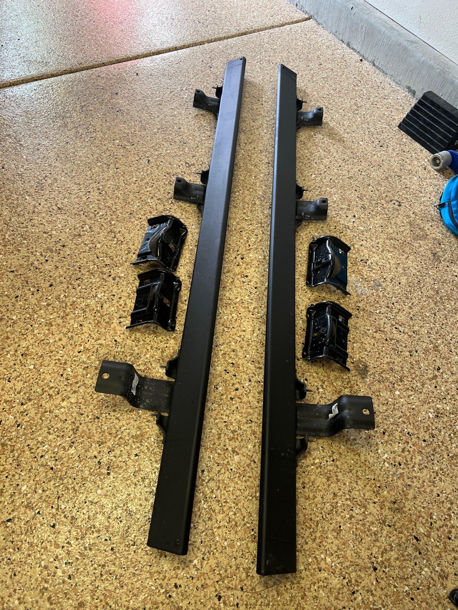 California - OEM Rock rails sliders, 4 door So Cal | Bronco6G - 2021 ...