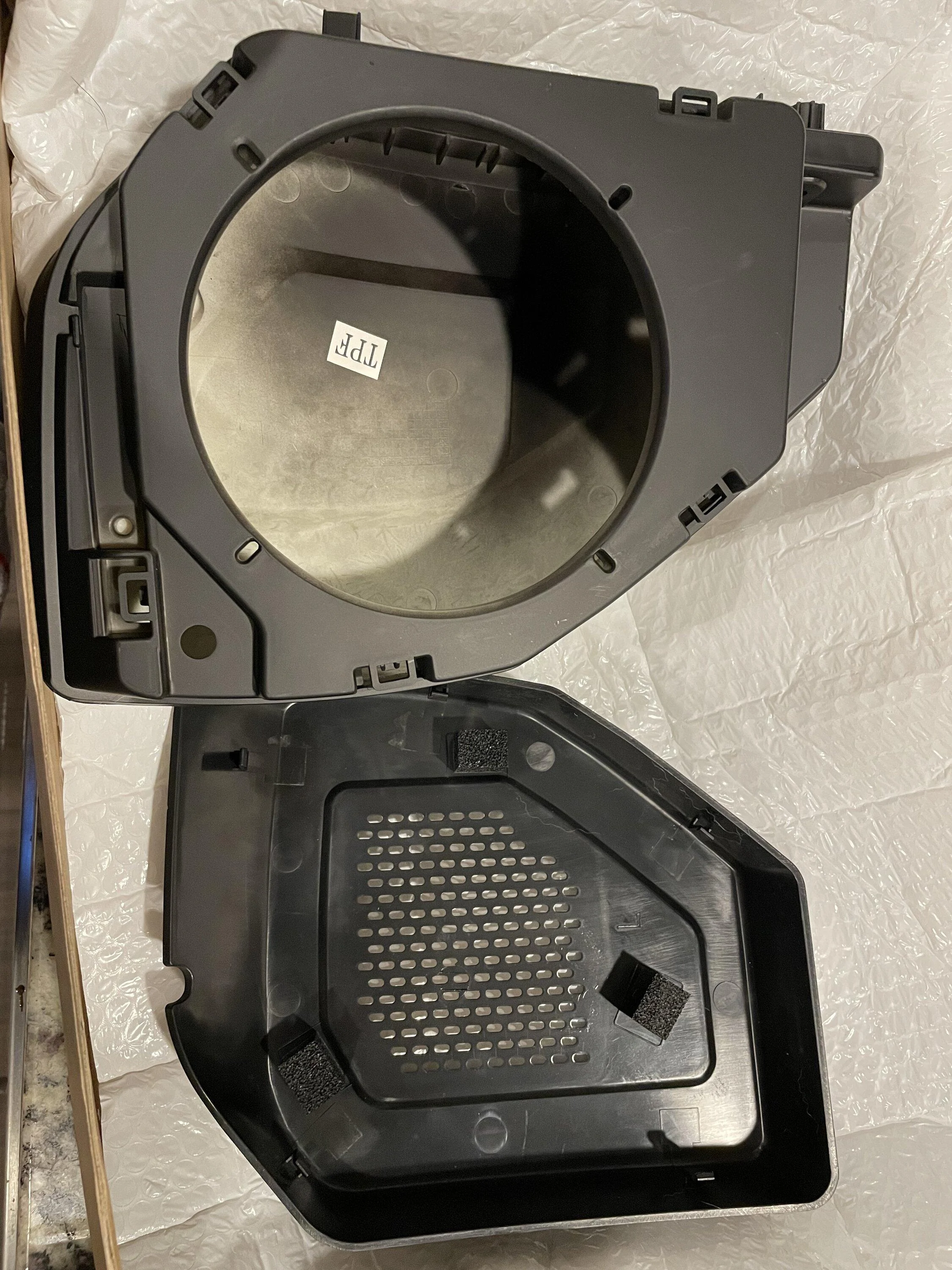 6.5” Rear Speaker Pods by Mabett | Bronco6G - 2021+ Ford Bronco ...