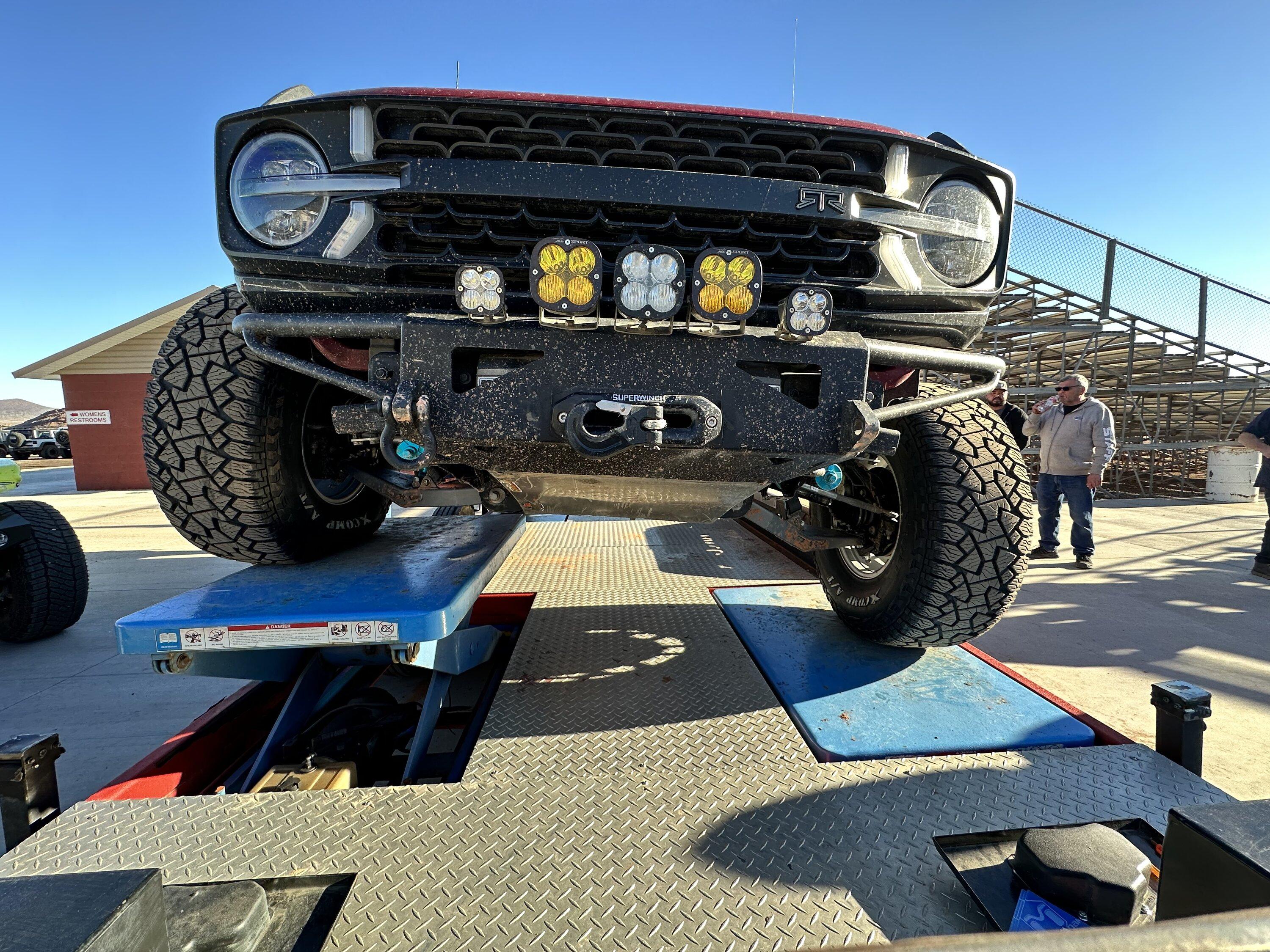 Long travel suspension Bronco build in action | Bronco6G - 2021+ Ford ...