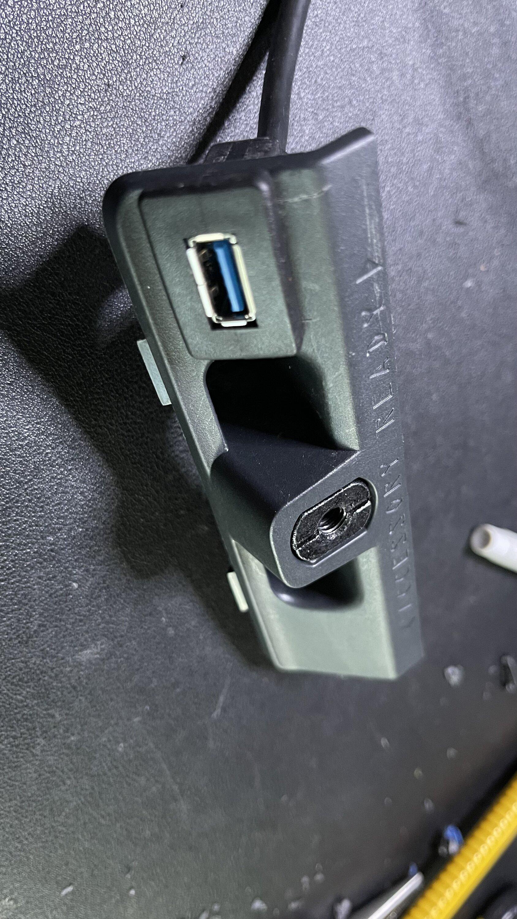 Installing USB plug on the top of the dash, like the Lux package -- DIY ...