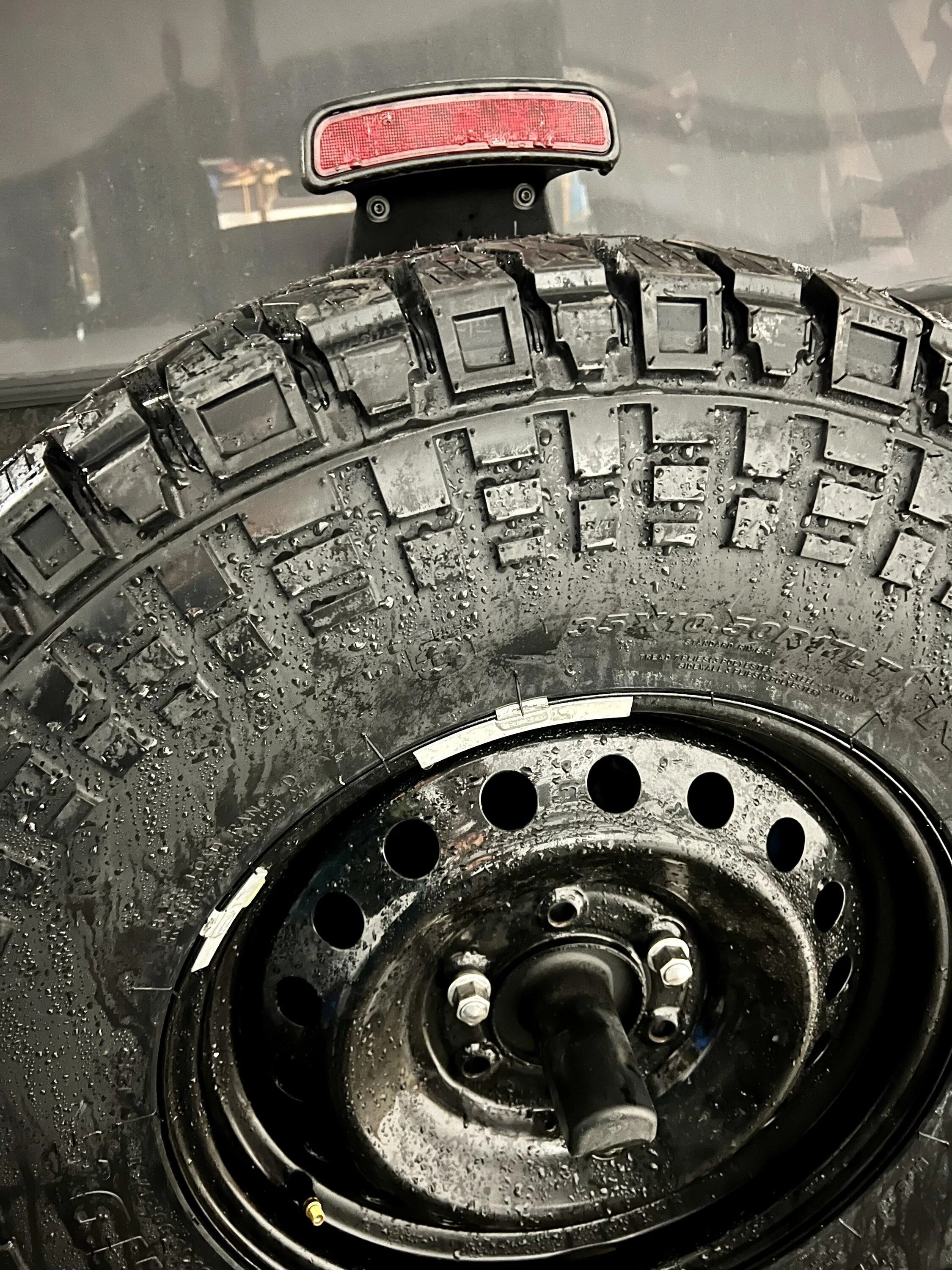 Kenda Klever R/T 35x10.5x17 installed on Black Diamond Bronco with SAS ...