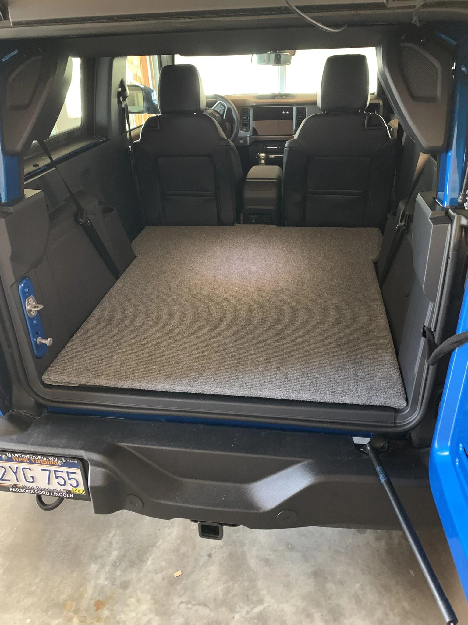 2 Door Bronco rear seat delete, and carpeted platform w/ pics ...