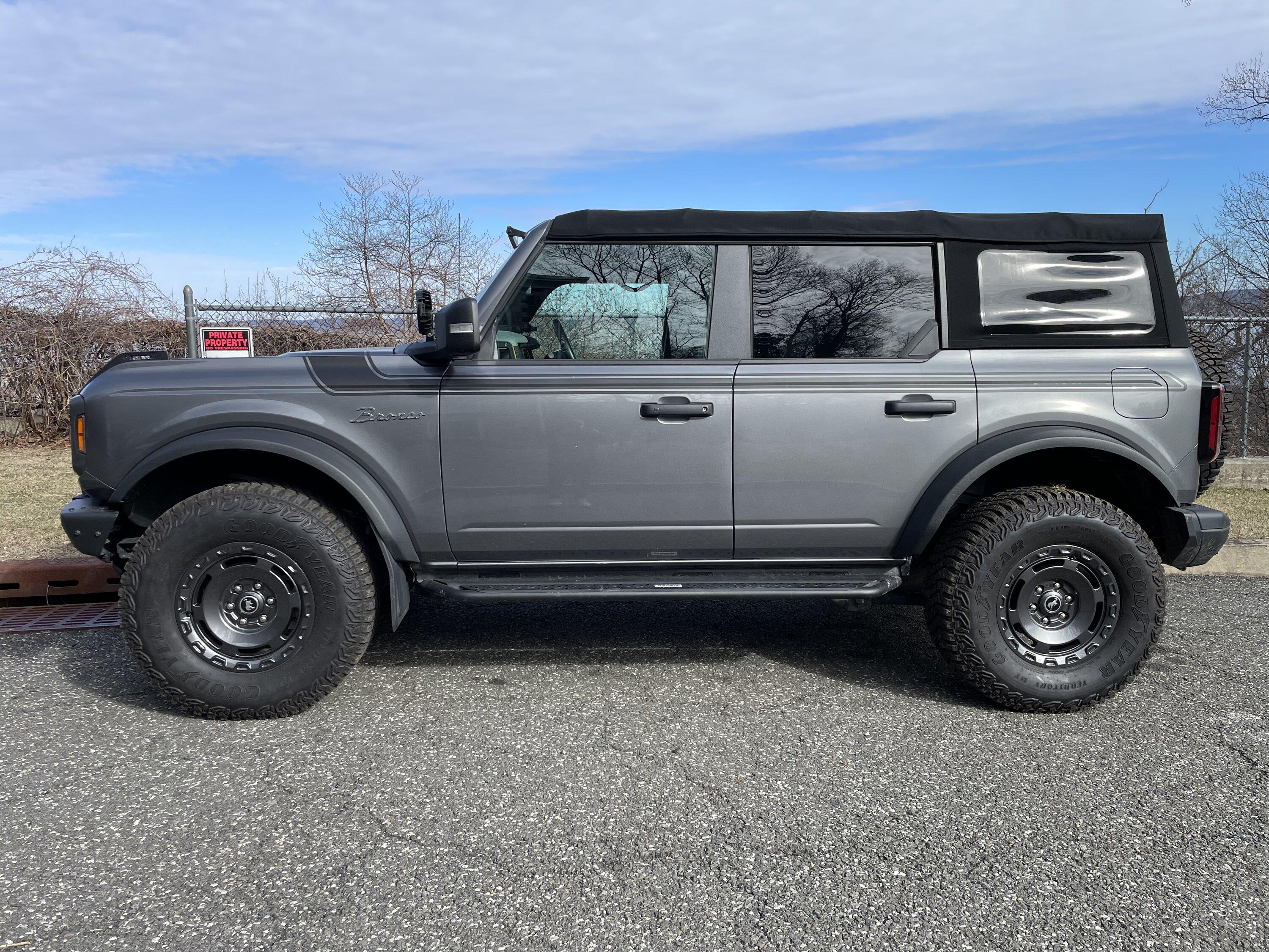 Put any cool / unique vinyl decals on your Bronco? Let's see them ...