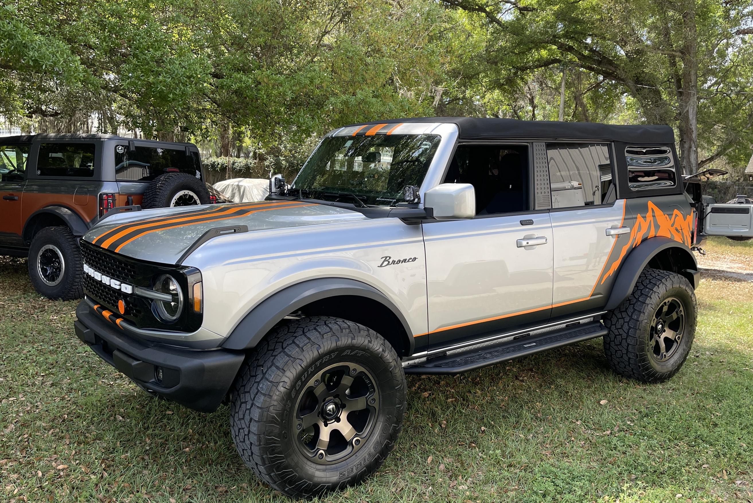 Put any cool / unique vinyl decals on your Bronco? Let's see them ...