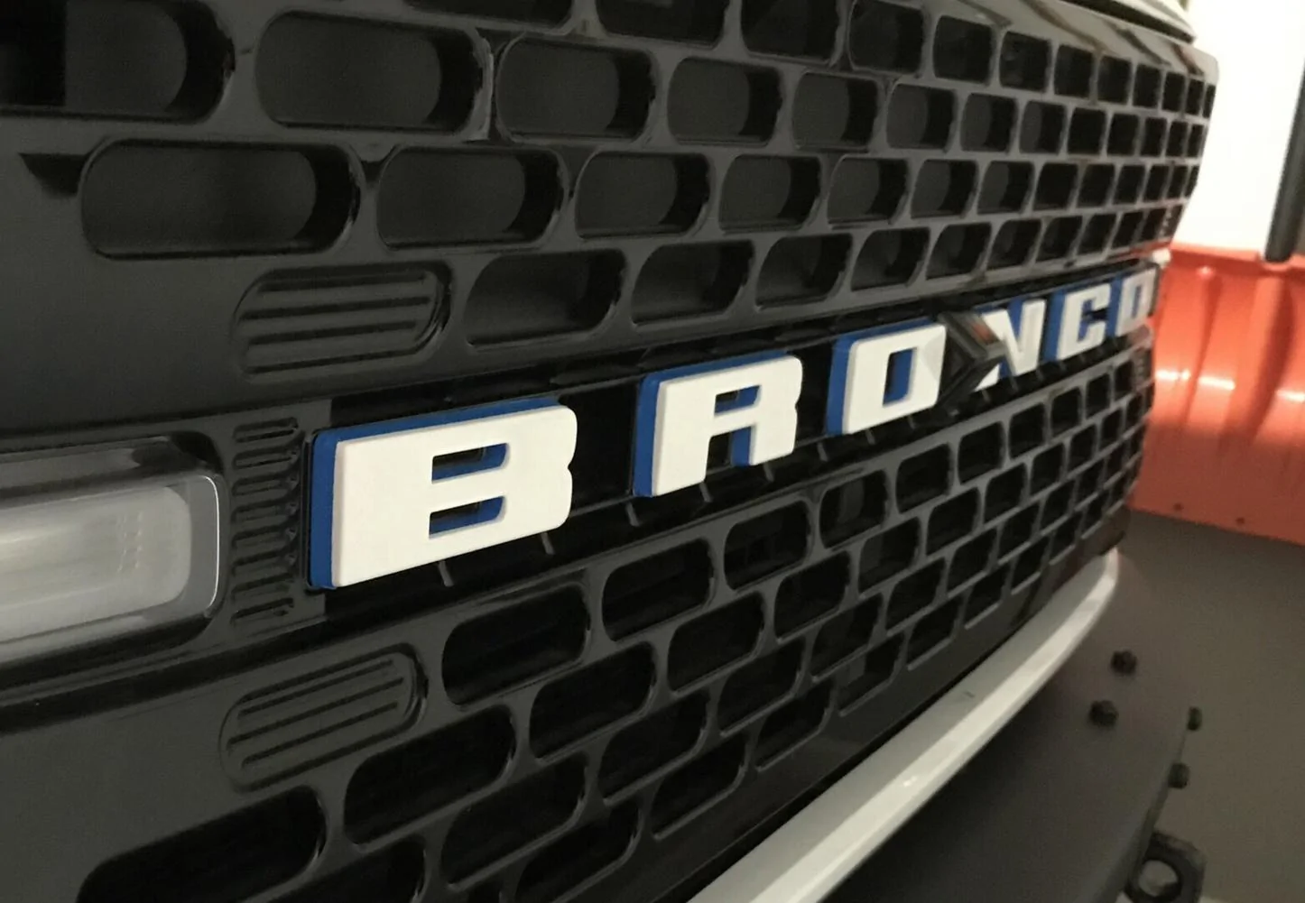 Put any cool / unique vinyl decals on your Bronco? Let's see them ...