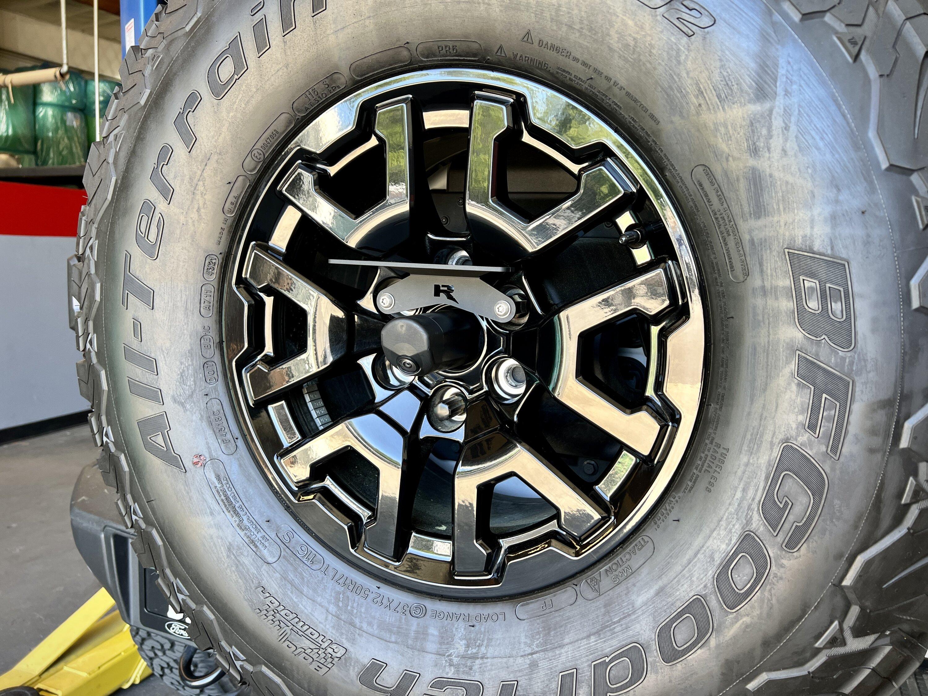 NEW! Bronco Raptor ”UNI” Chase Light Mount by Fast Intentions ...