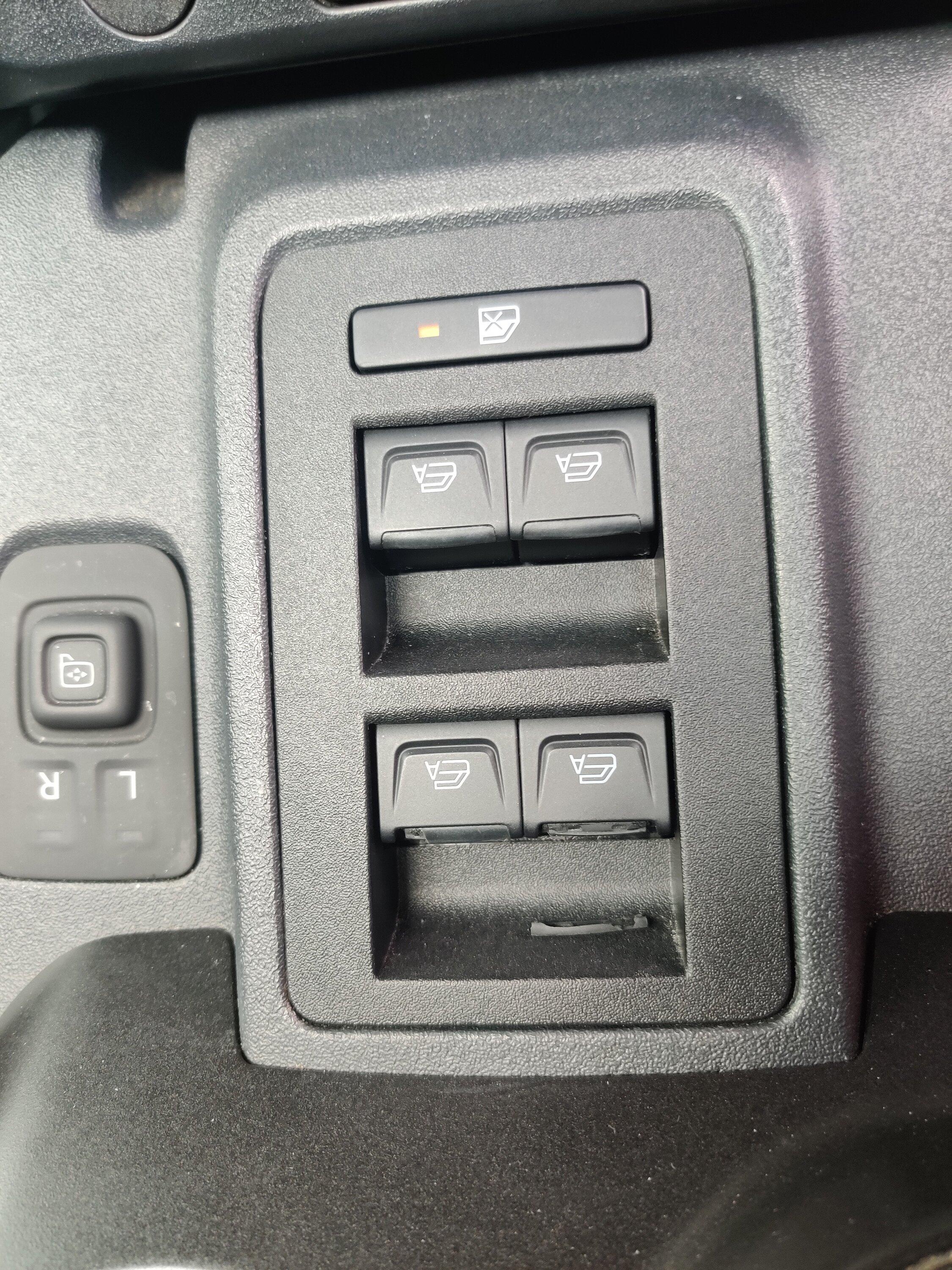 Rubber breaking around window controls | Bronco6G - 2021+ Ford Bronco ...