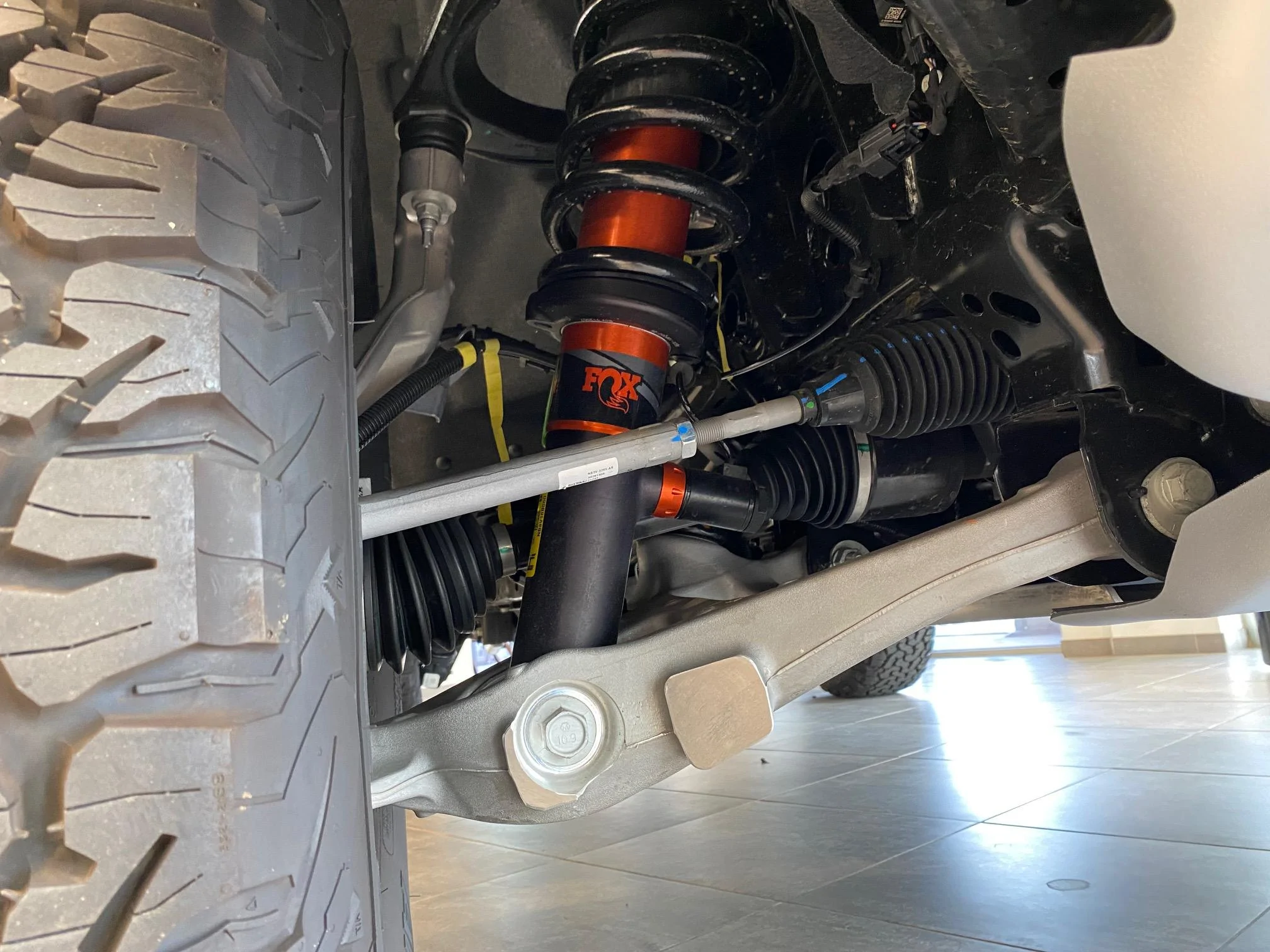 Tie Rods visual comparison: 2023 WildTrak Hoss 3.0 vs Badlands SAS vs ...