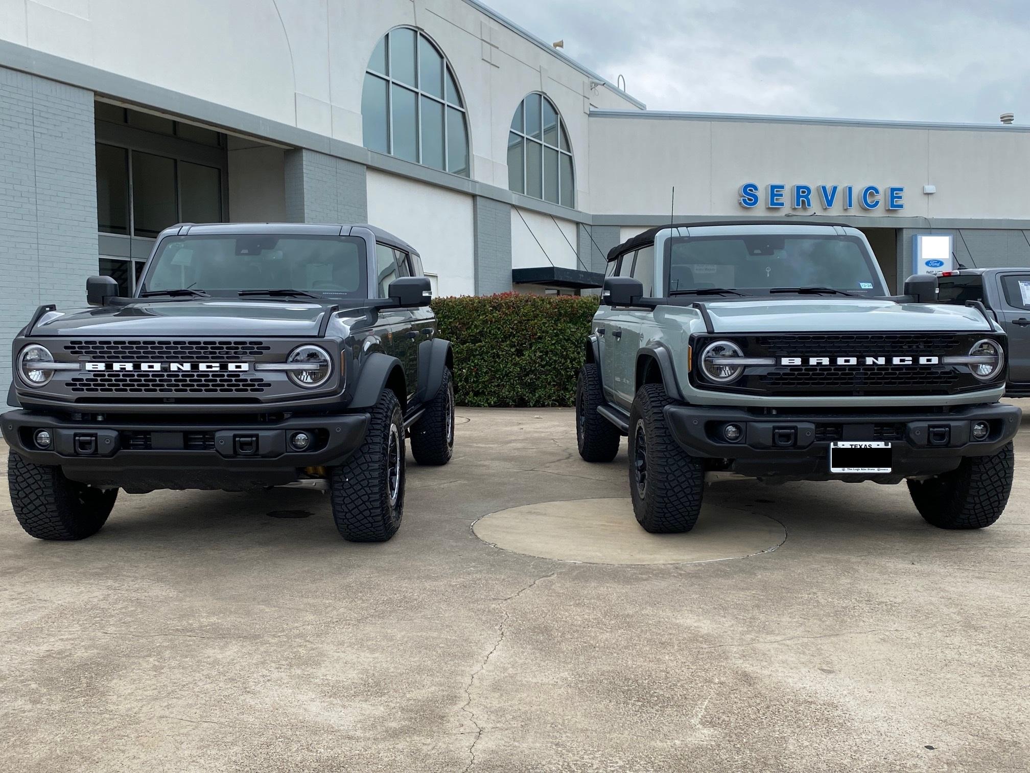 Tie Rods visual comparison: 2023 WildTrak Hoss 3.0 vs Badlands SAS vs ...