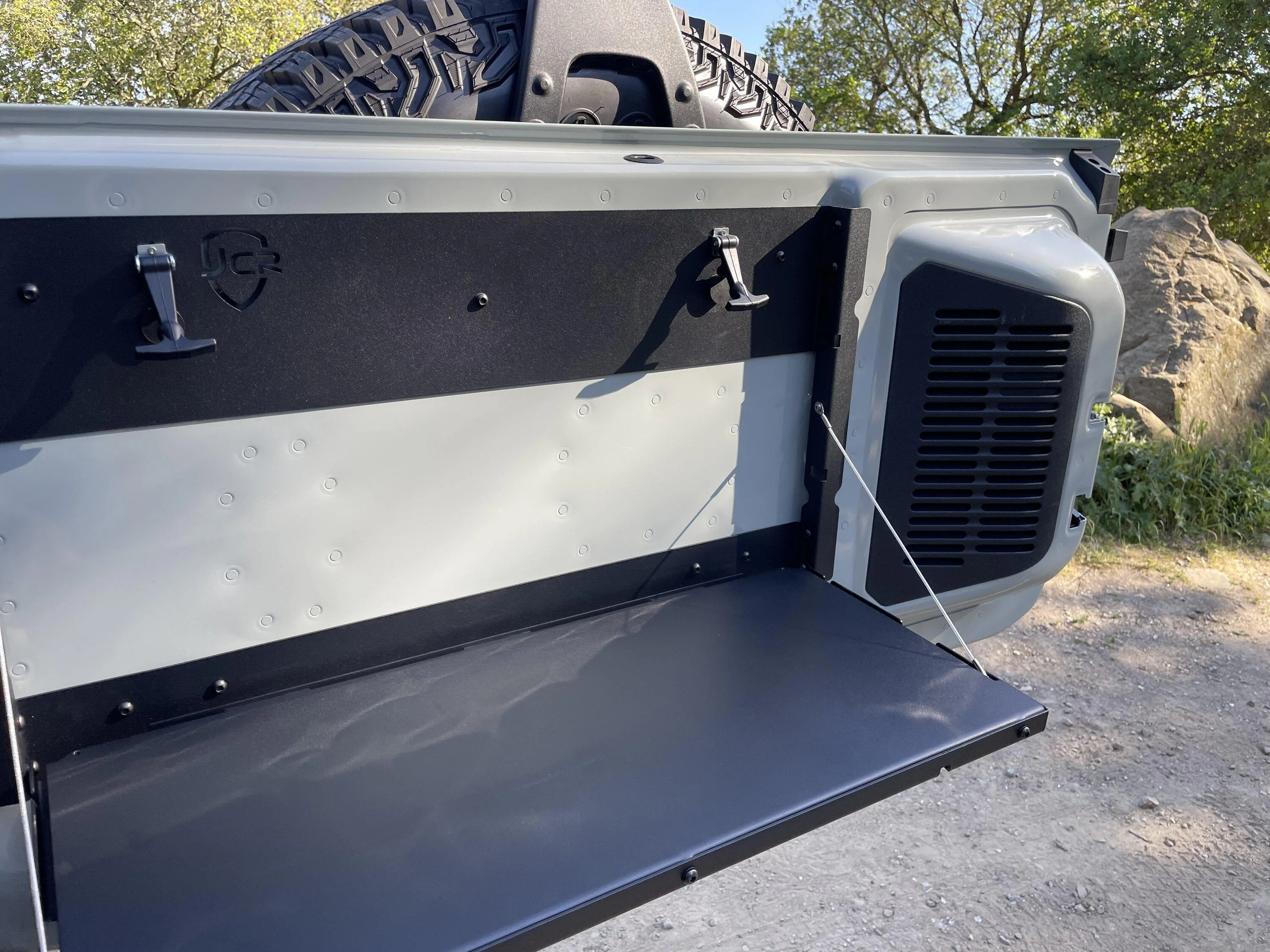 Basesquatch overland build with dual battery setup | Bronco6G - 2021 ...