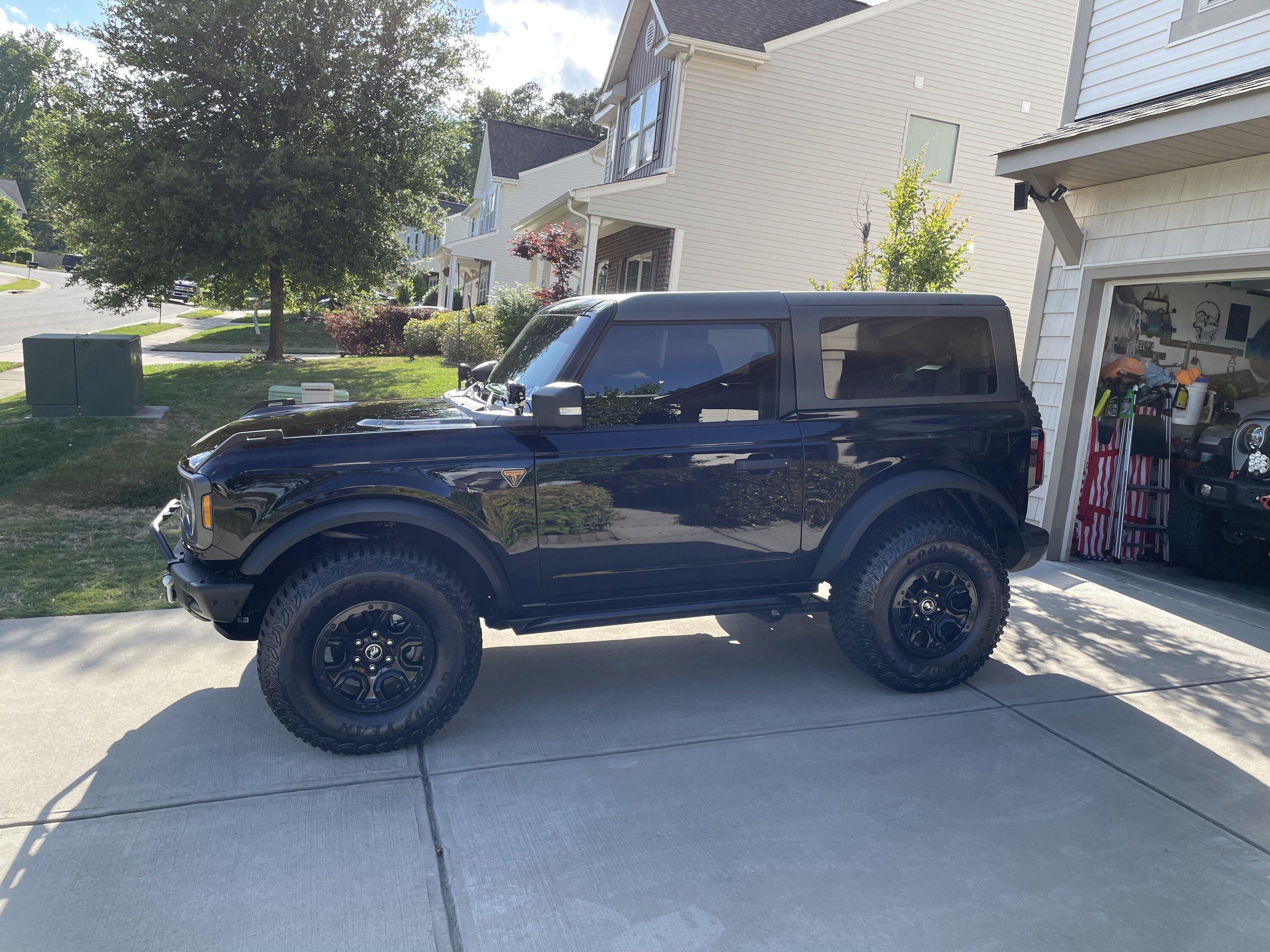 Black Stallion 2 Door Badlands Sasquatch Build - Rigid, RockHard 4x4, Grimm Bracket ARB, JROAD ...