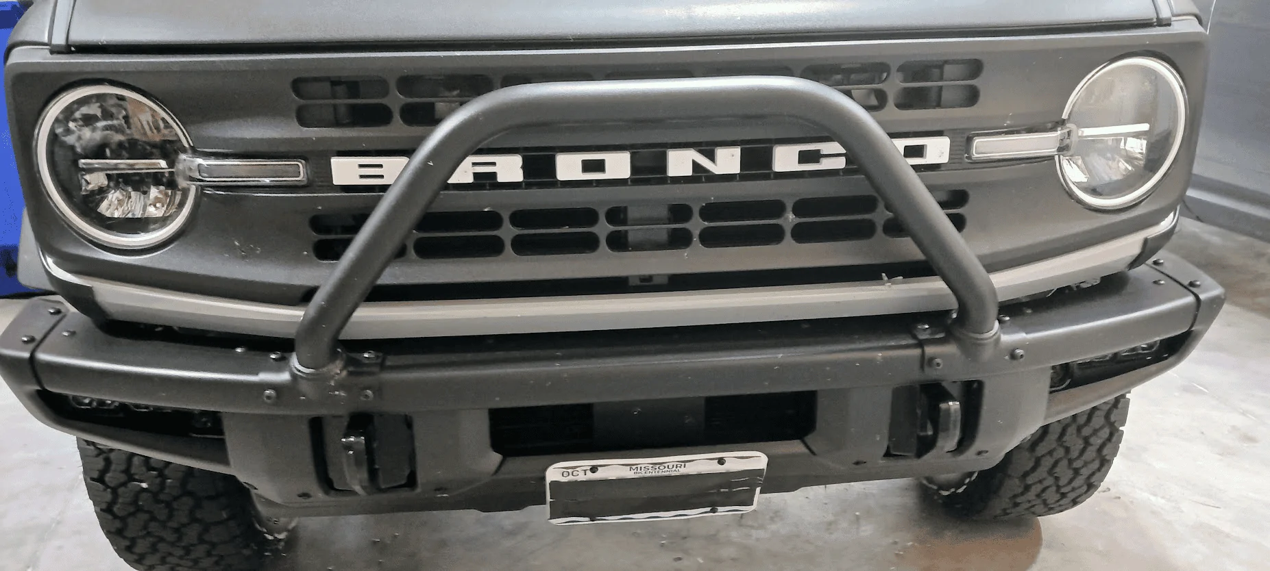 Front license plate mount location closeup pic | Page 14 | Bronco6G ...