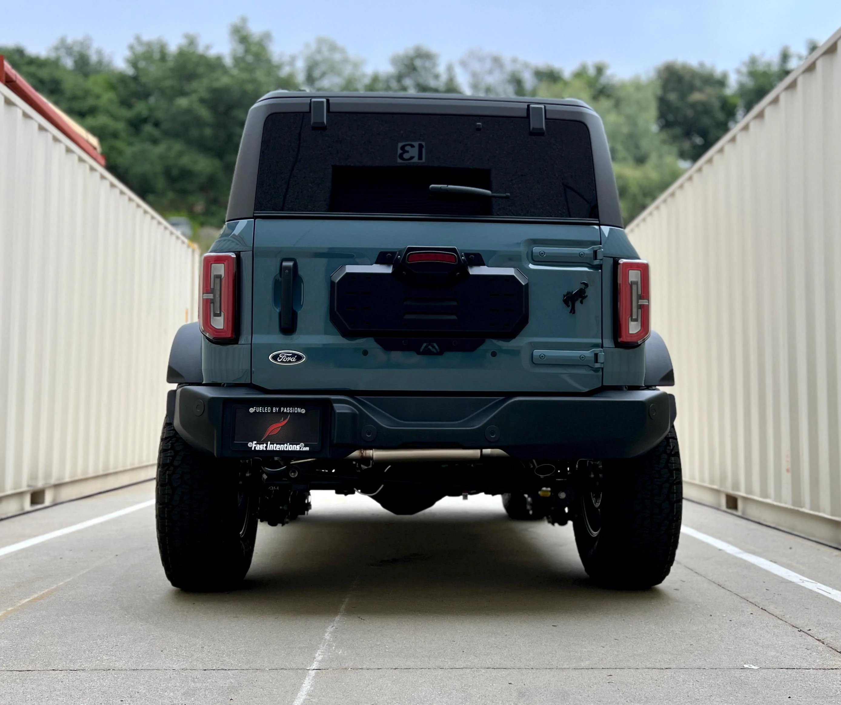 King Blue Accents on HOSS 3.0 (Fox) Shocks | Bronco6G - 2021+ Ford ...