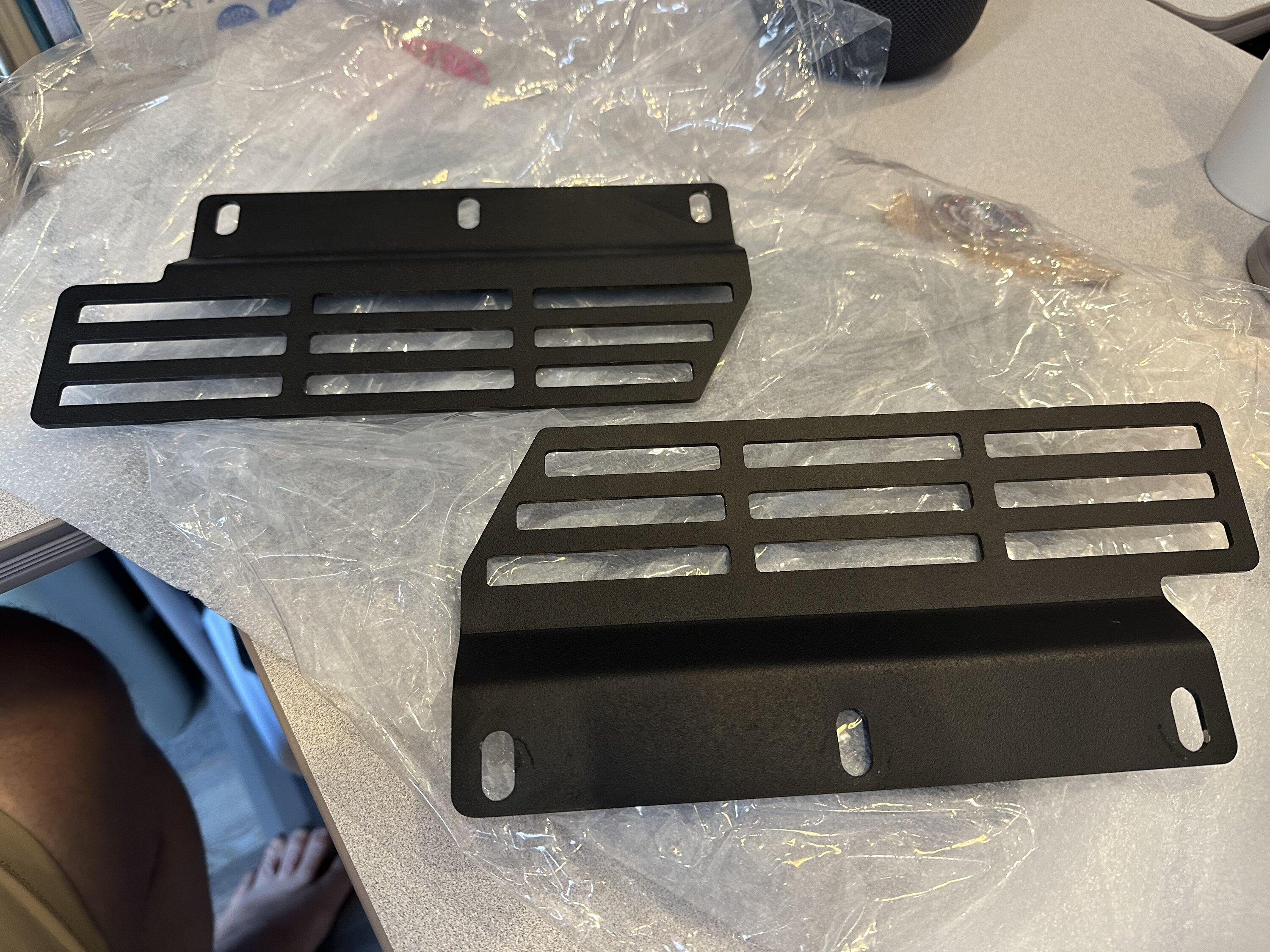 Florida - KR Off-Road light brackets for Modular bumper pocket ...